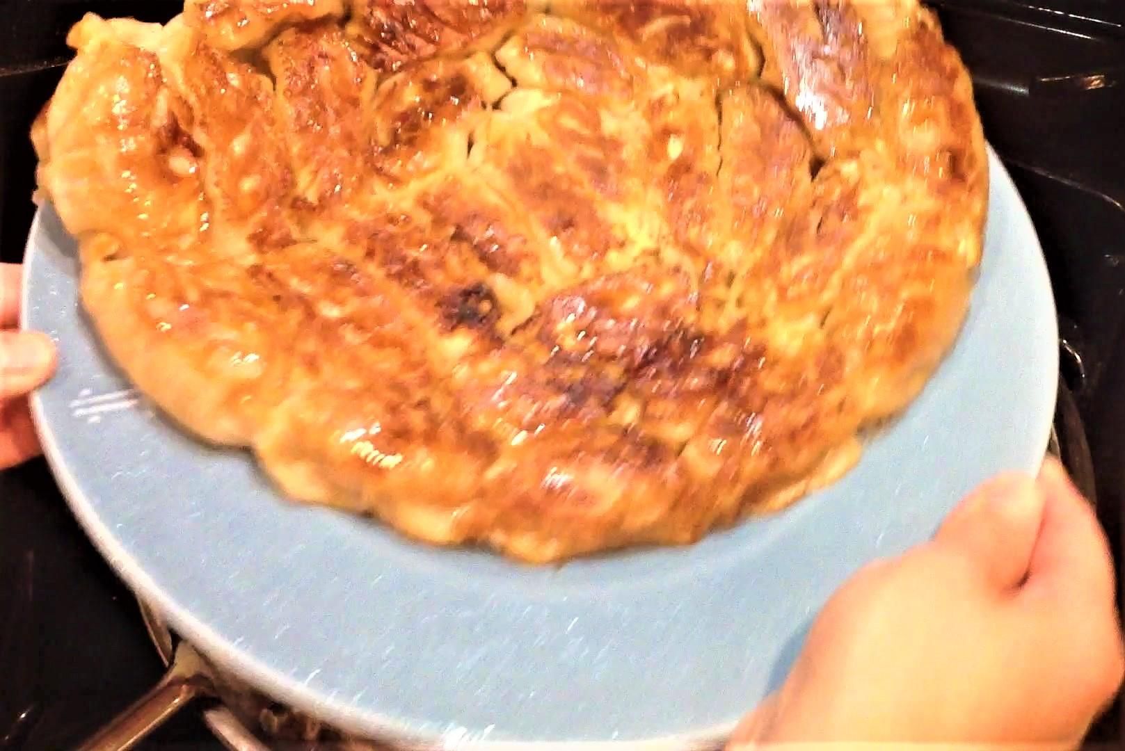 Pork Sauerkraut Dumplings Pull-Apart Pie Step by Step From Scratch : 8 ...