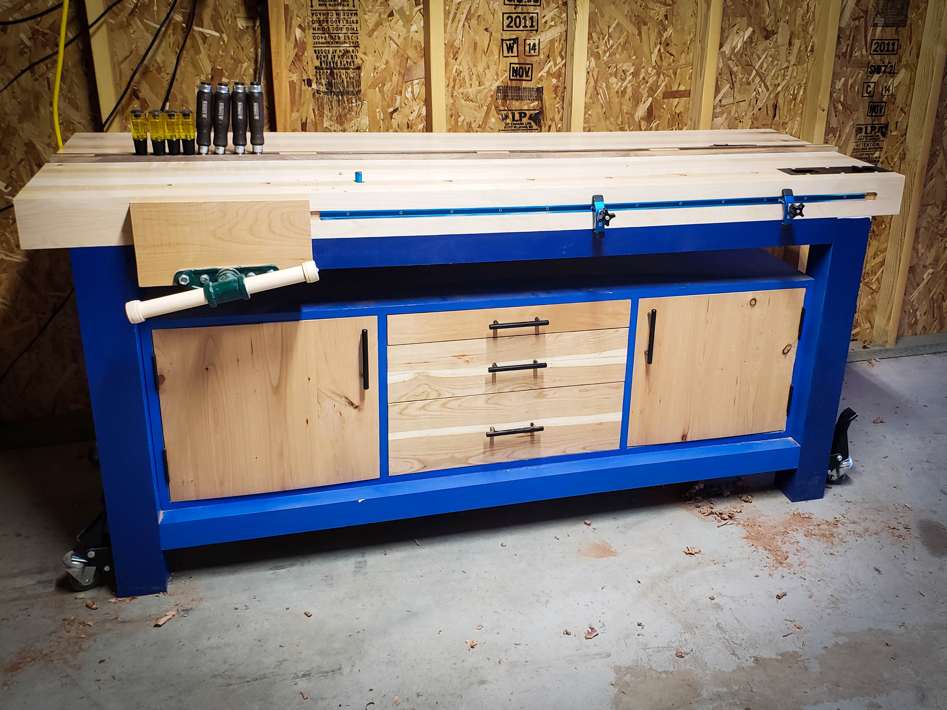 Entry Level Workbench : 46 Steps (with Pictures) - Instructables