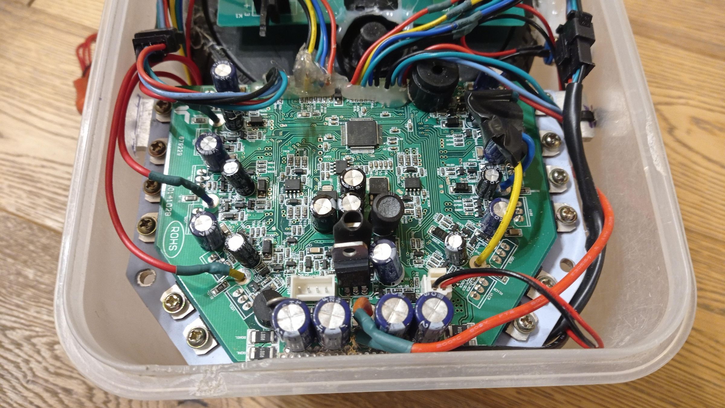 Simple DIY Conversion of a Hoverboard Into a Pottery Wheel : 5 Steps ...