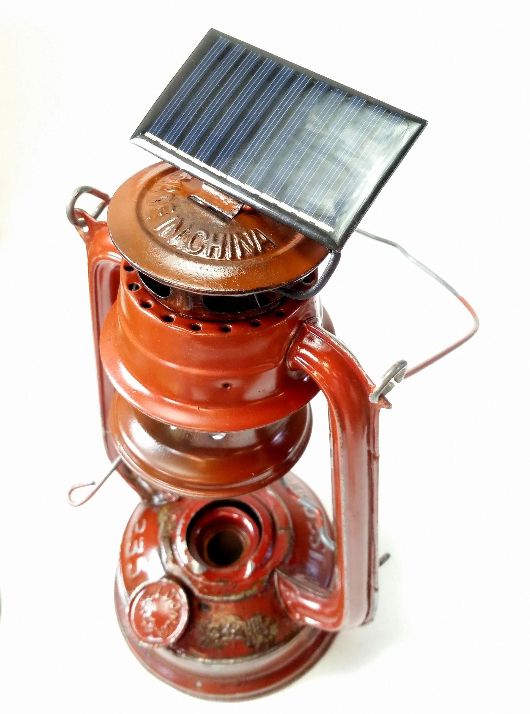 Turn an Old Lantern Into a LED Solar Lamp With Realistic Flame! : 9 ...