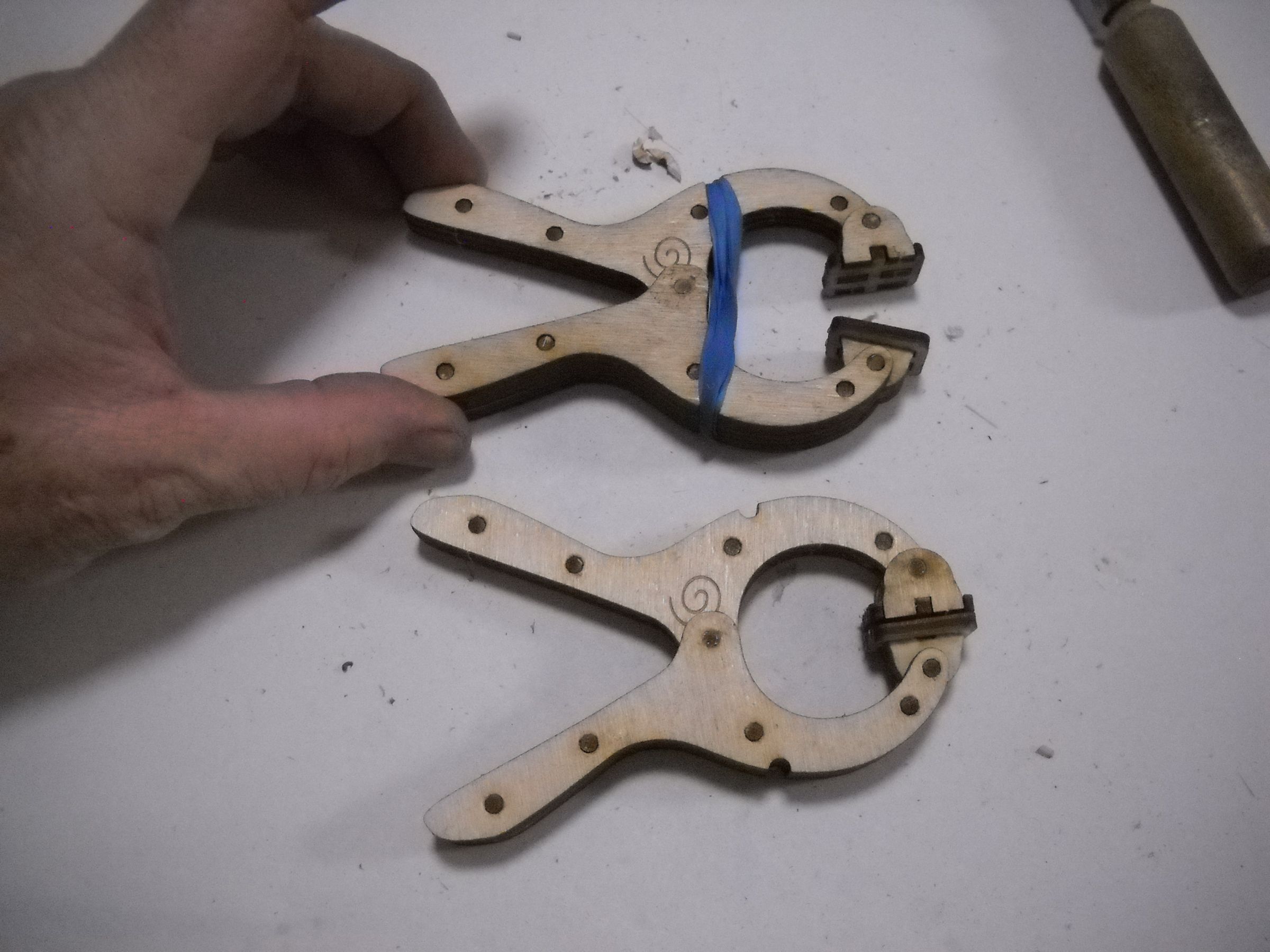 Wooden Squeeze Clamp : 4 Steps (with Pictures) - Instructables