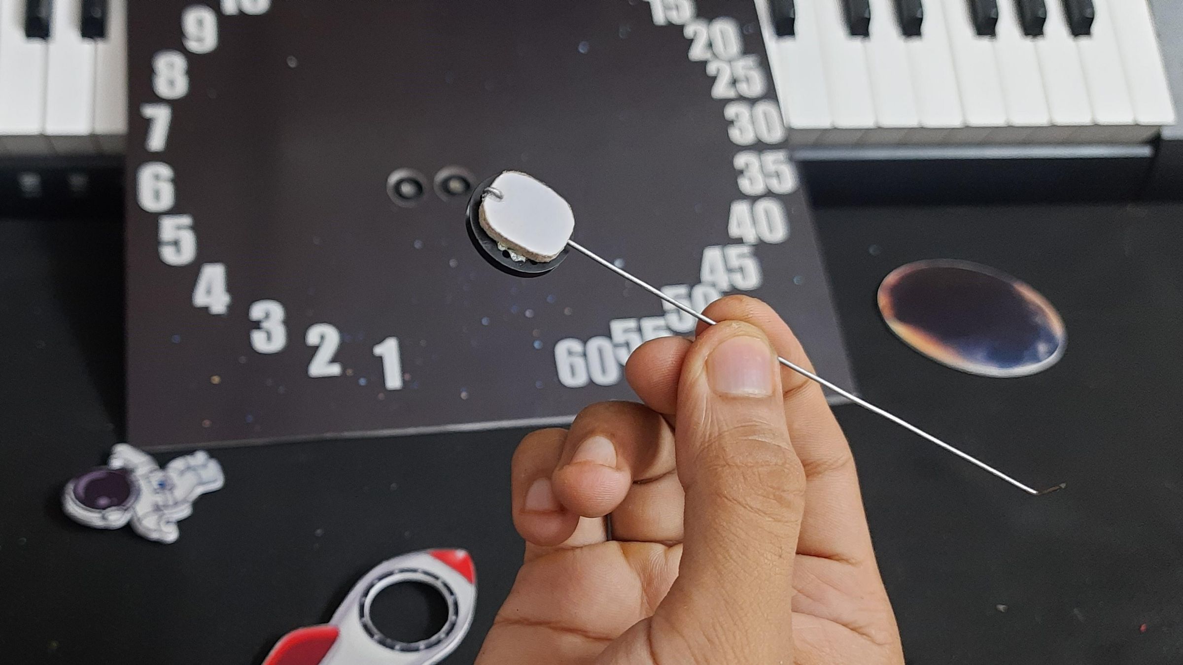 DIY Space Clock / Arduino Servo Clock. : 7 Steps (with Pictures ...