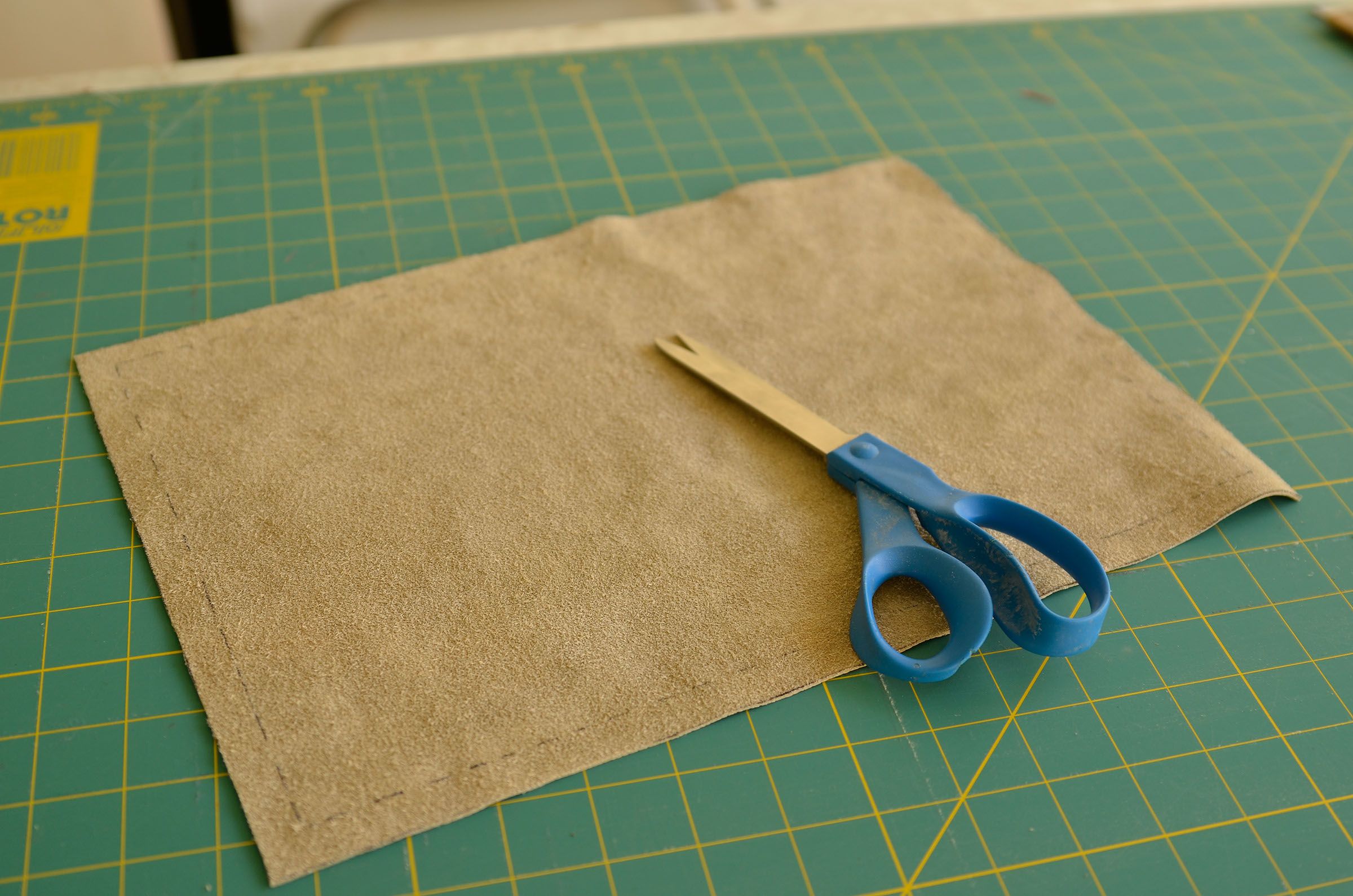 How to Leather Bind a Paperback : 14 Steps (with Pictures) - Instructables