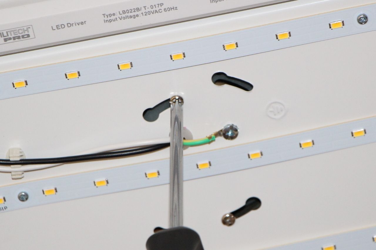 Install a LOWES UTILITECH PRO LED Flushmount Ceiling Fixture in Your ...