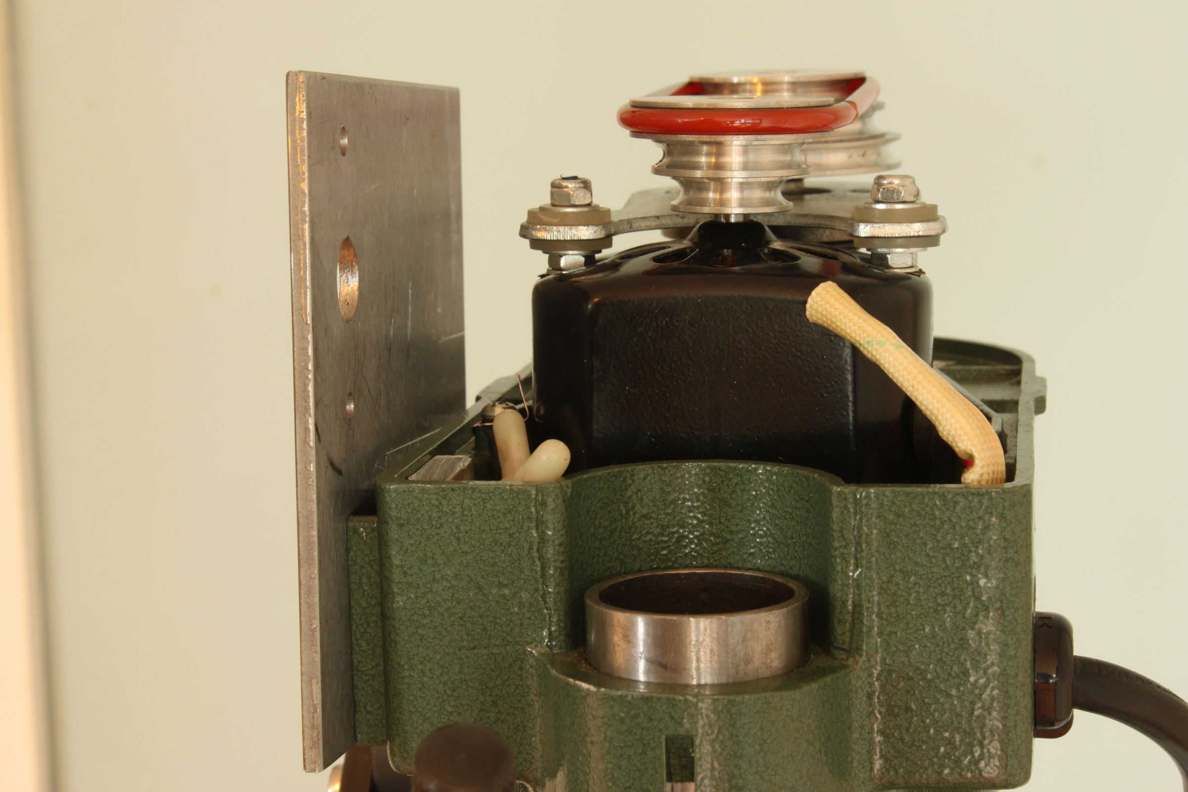 Motorized Plunge PCB Drill Using a USB Microscope : 10 Steps (with ...