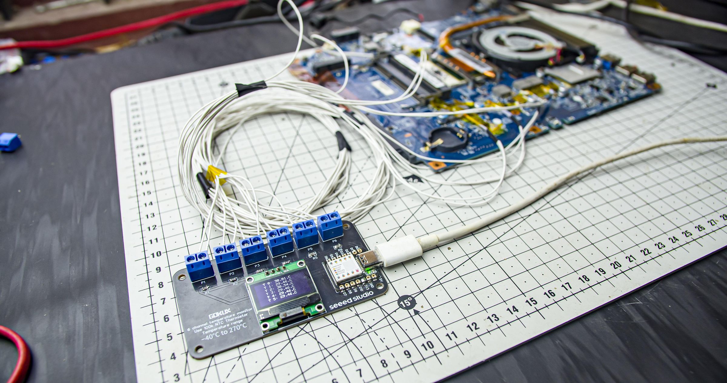 6 Channel Temperature Meter : 7 Steps - Instructables