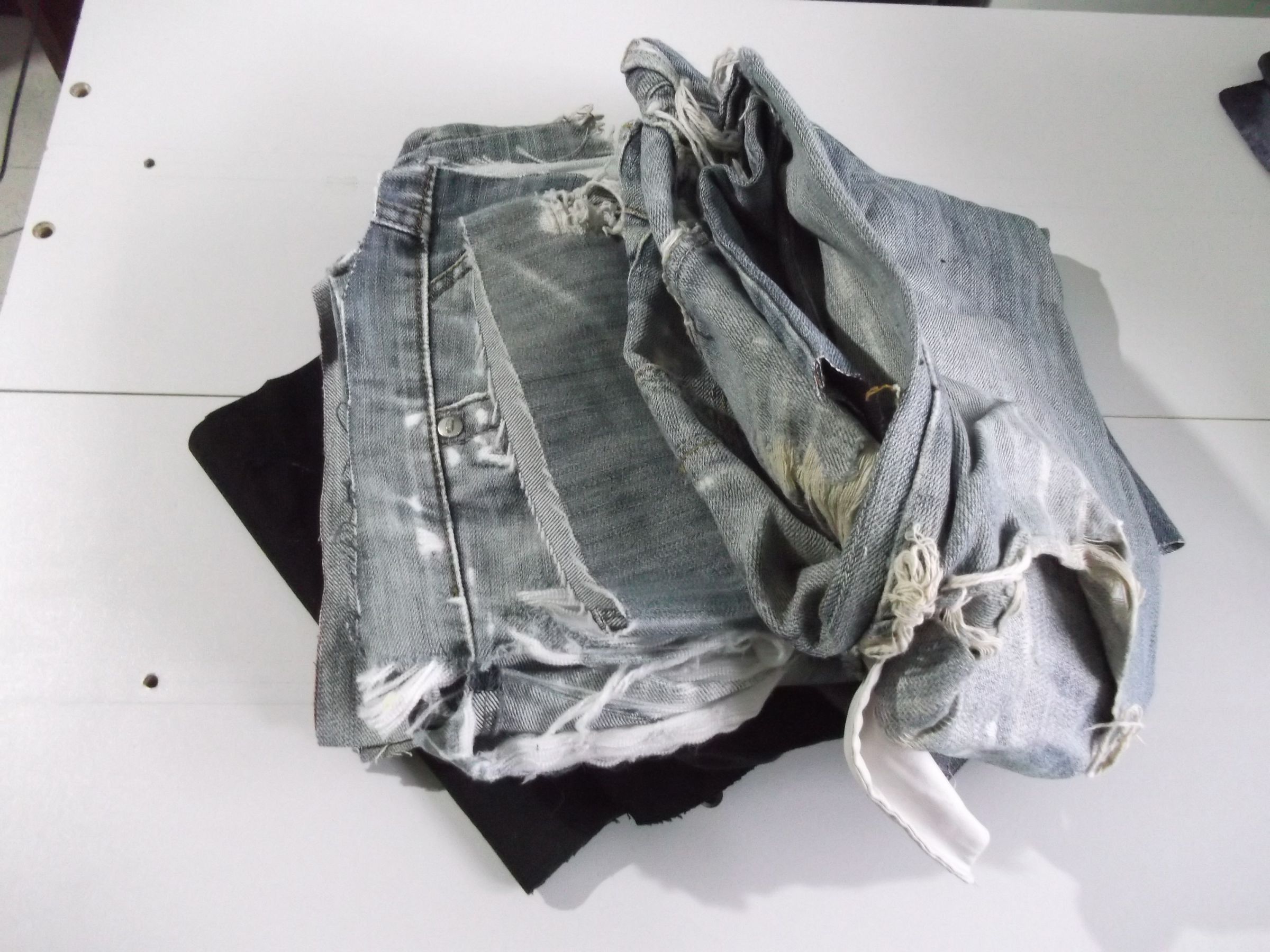 How to Make Scale Armor From Bottle Caps (Updated) : 8 Steps (with ...