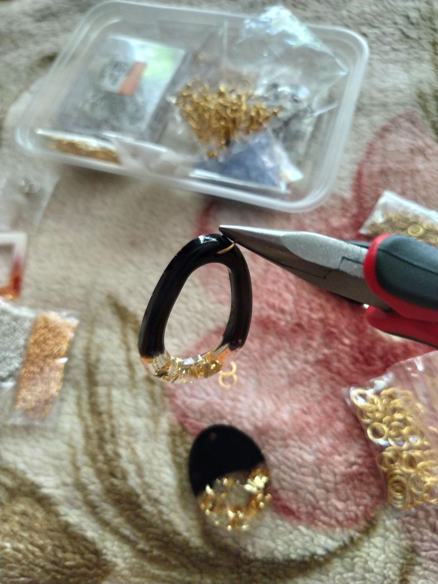 Botanical Resin Jewelry : 29 Steps (with Pictures) - Instructables