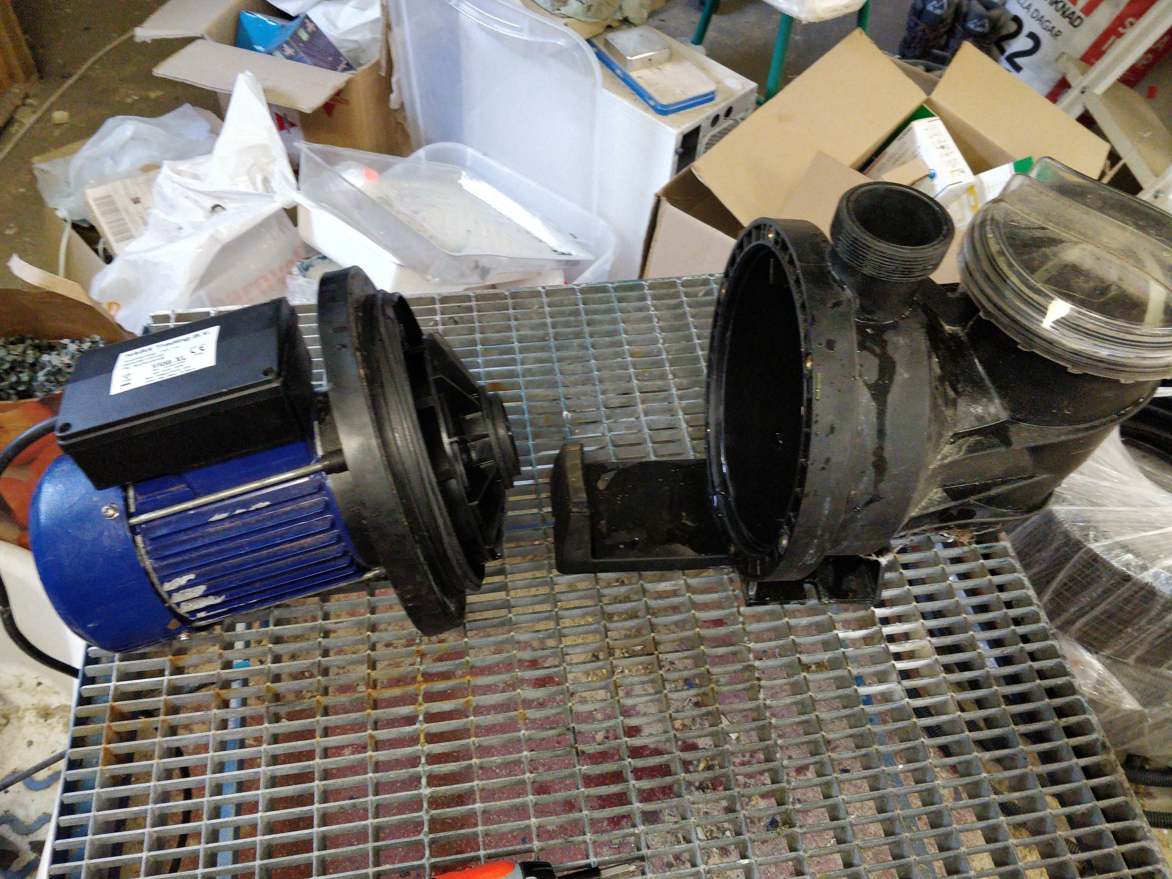 Restoring Seized Pool Water Pump (with Pictures) : 10 Steps - Instructables