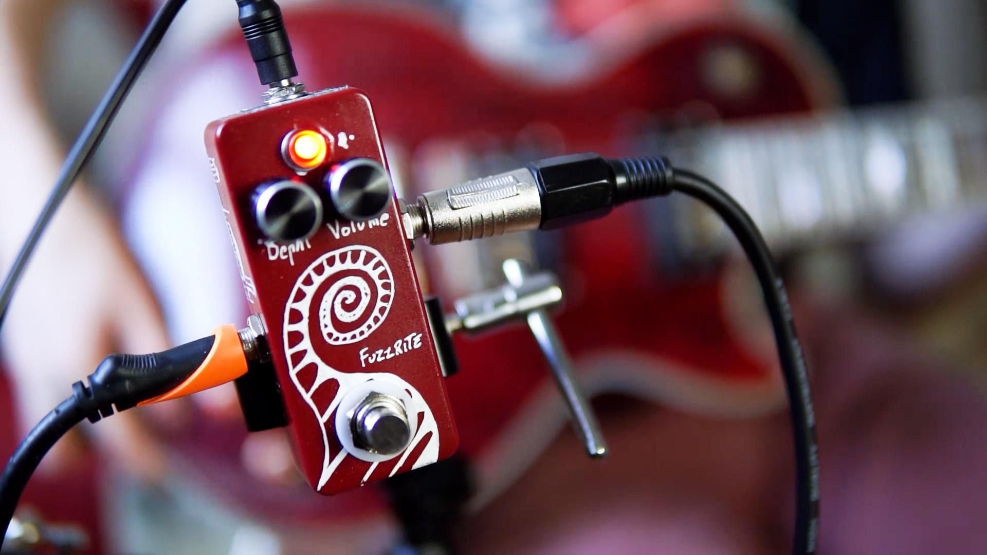 How to Make DIY Guitar Pedals - a Homemade Fuzz Effect : 12 Steps (with ...