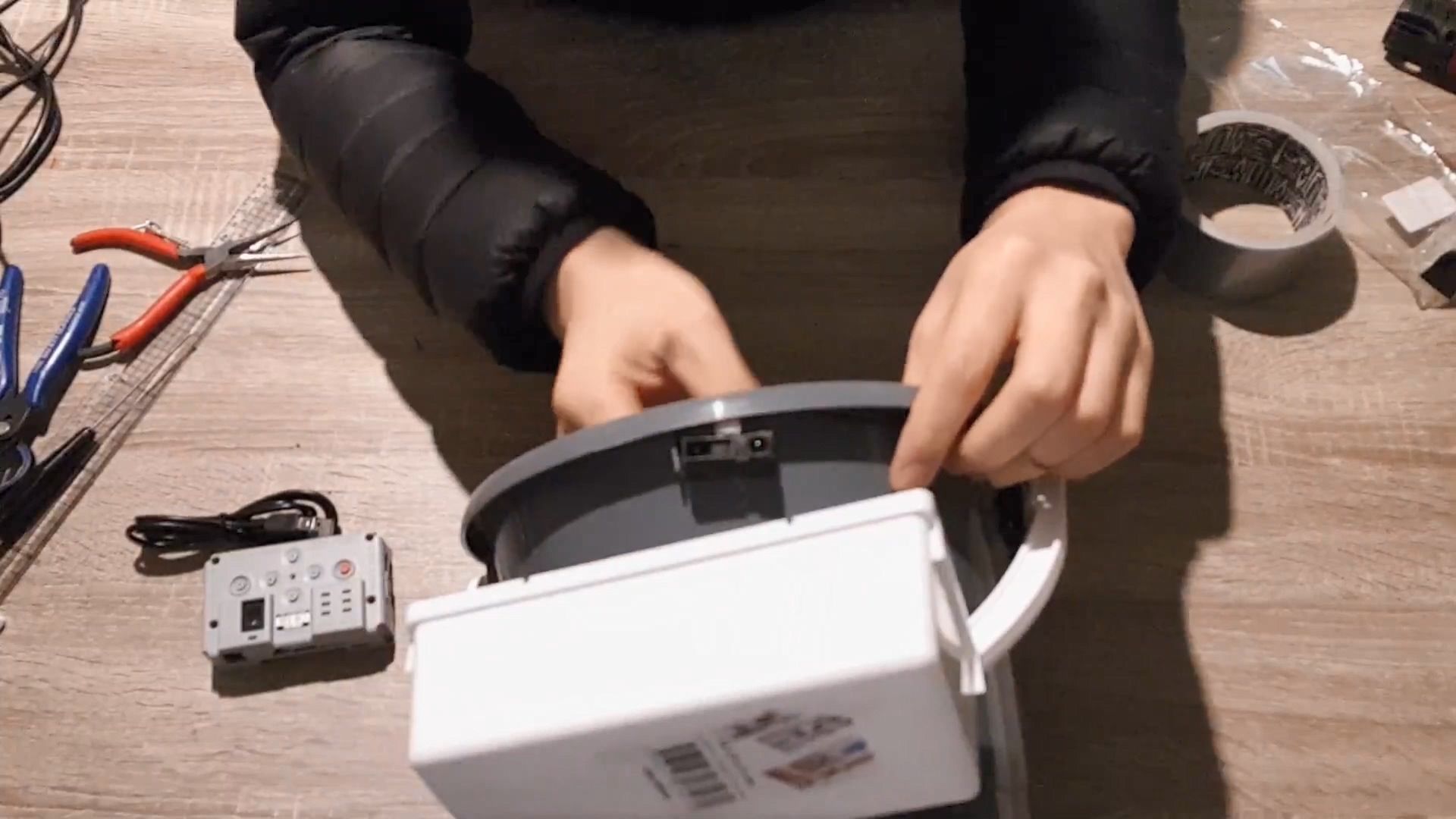 Trash Bin Robot - Giant Hungry Robot : 11 Steps (with Pictures ...