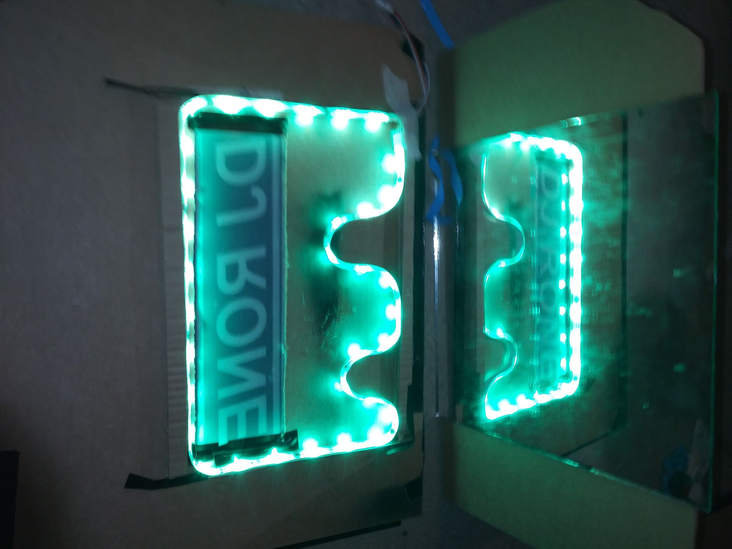 Cardboard DJ Laptop Stand and Color Logo Display : 5 Steps - Instructables