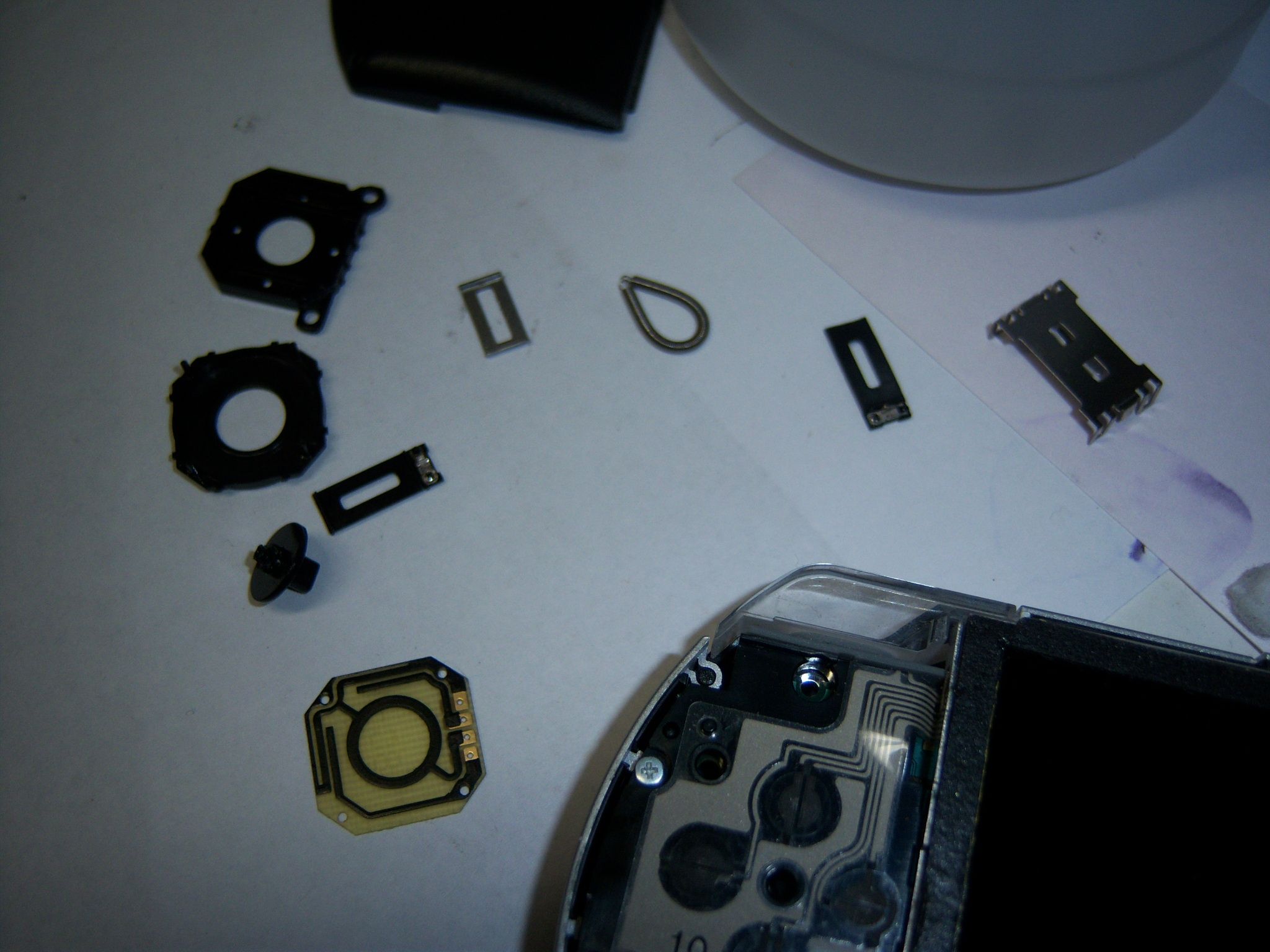 Repair a Wandering PSP Analog Joystick : 13 Steps - Instructables