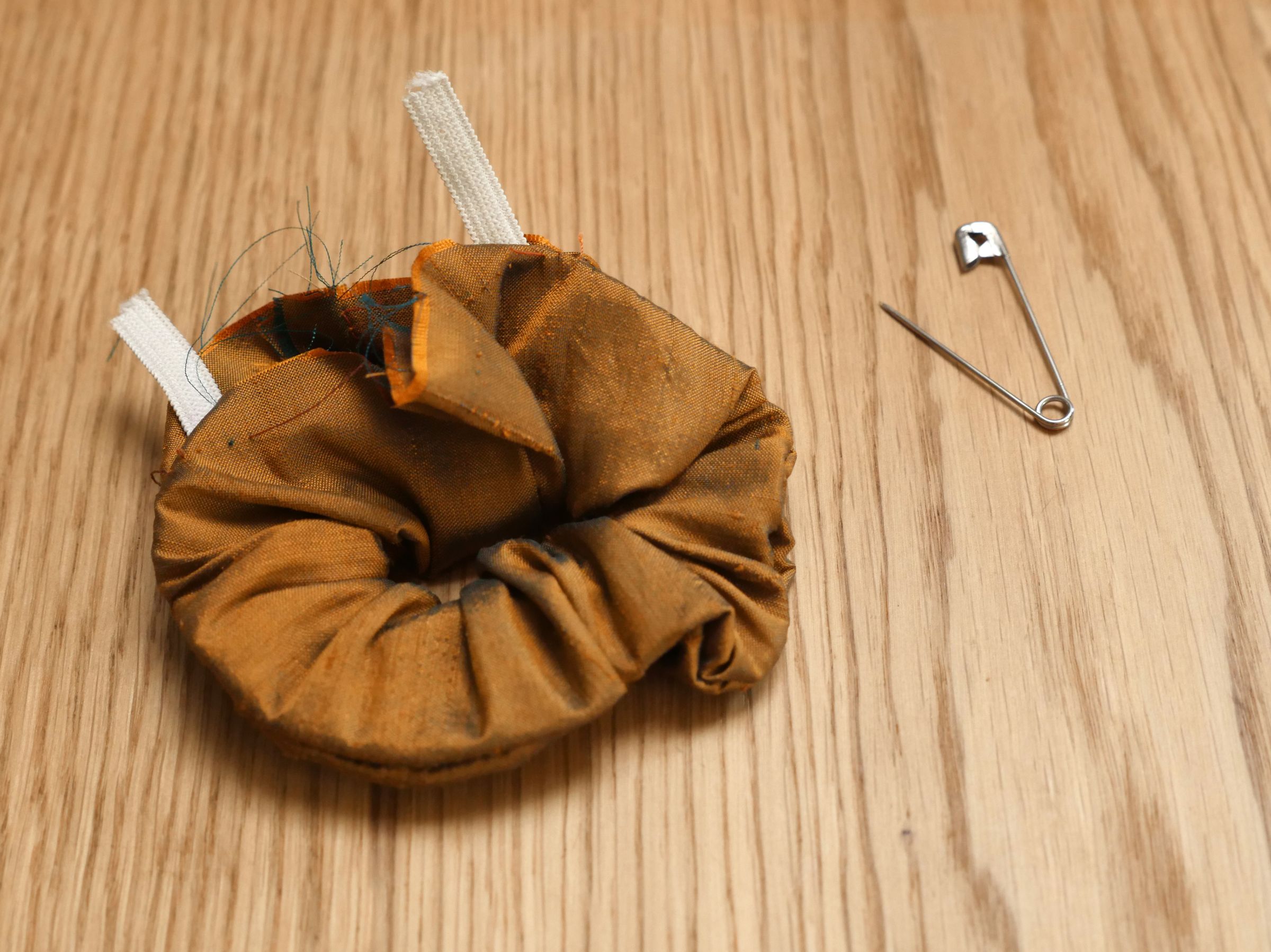 Hair Scrunchie : 8 Steps (with Pictures) - Instructables