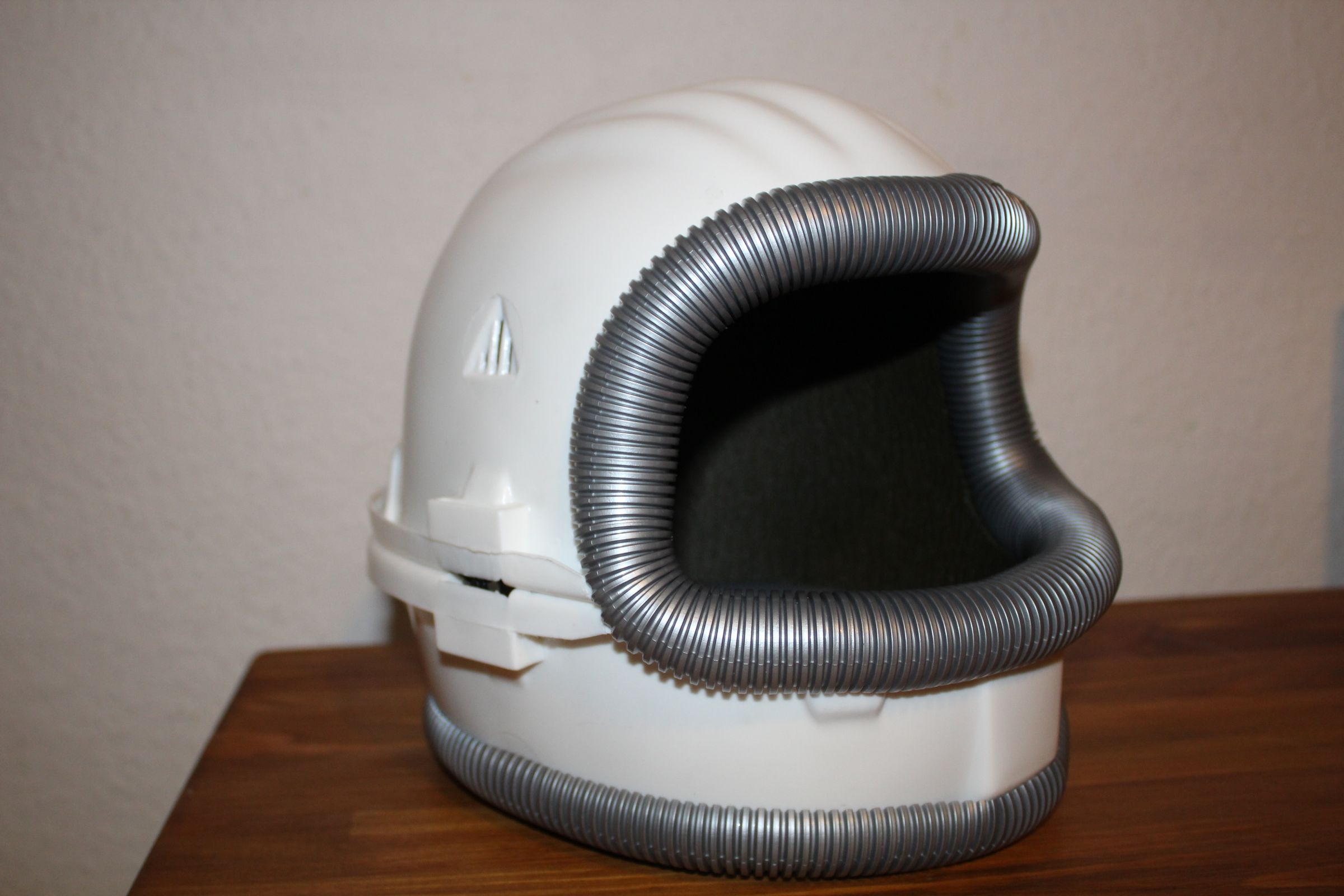 Child's Space Helmet : 6 Steps (with Pictures) - Instructables