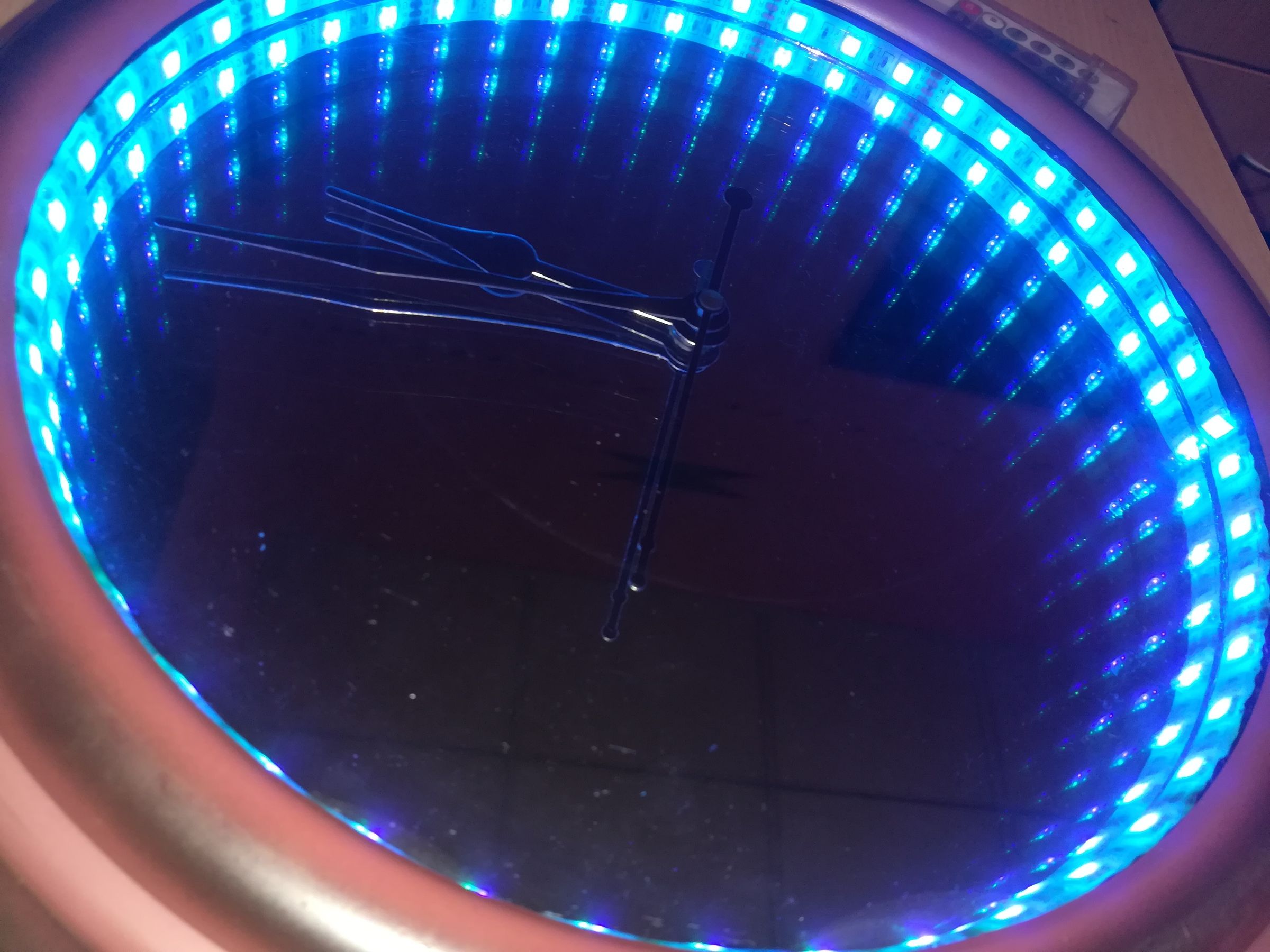 Easy DIY Infinity Mirror Clock : 3 Steps - Instructables