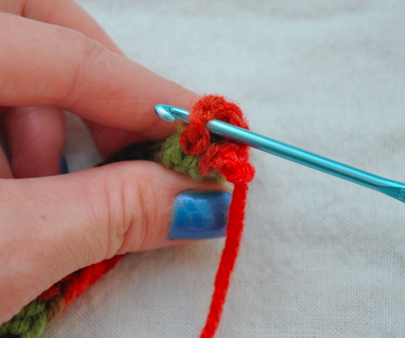 How to Use a French Knitter : 6 Steps (with Pictures) - Instructables