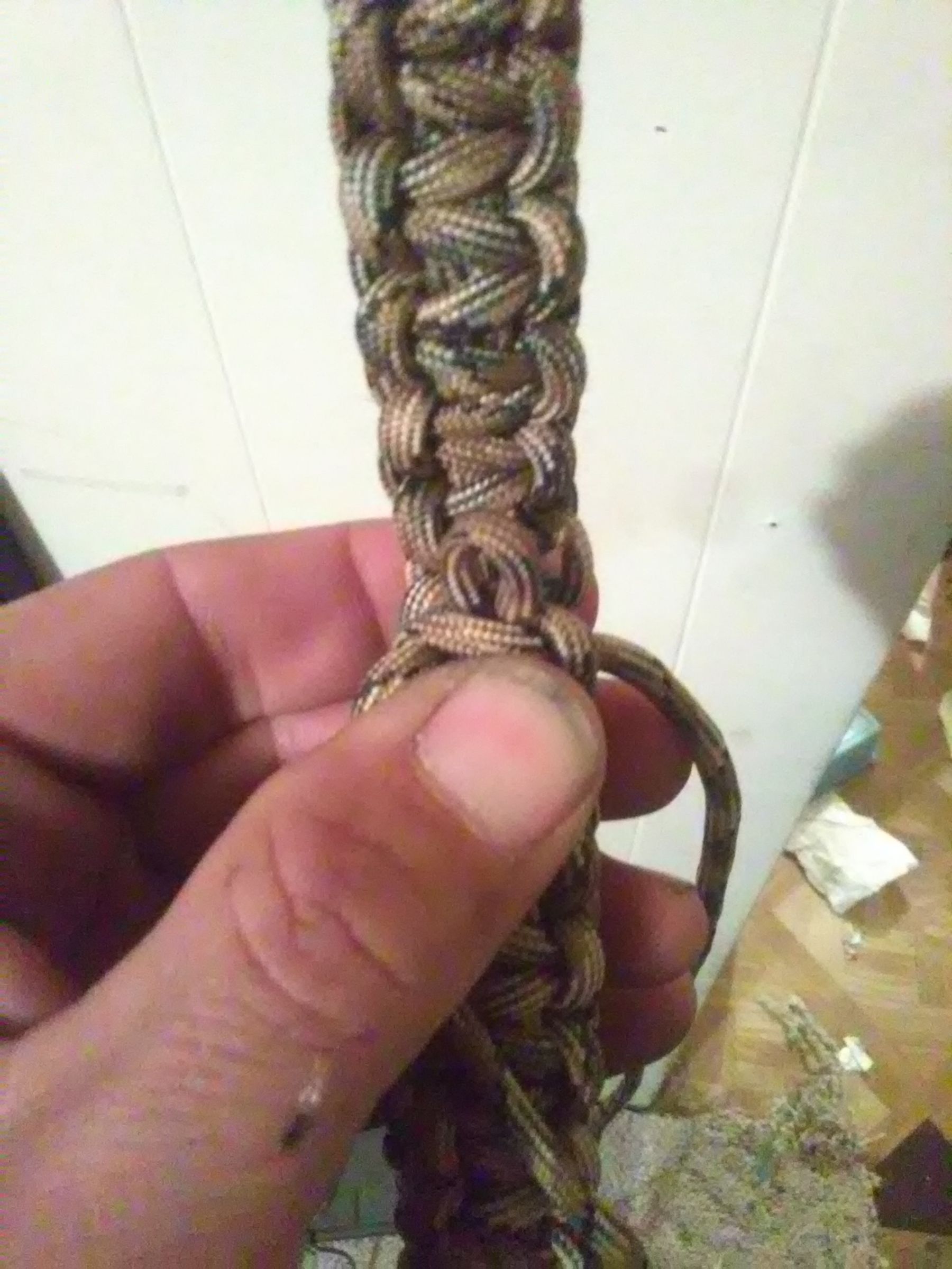 Paracord Dog Leash : 10 Steps - Instructables