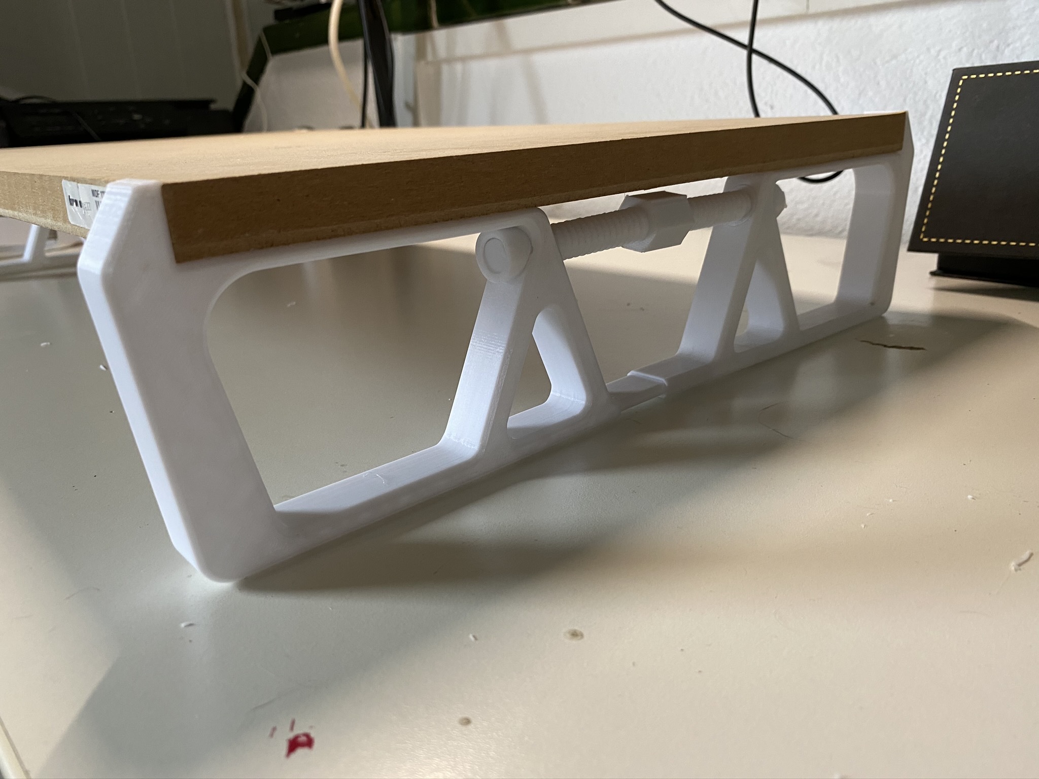 Adjustable Depth Stand (with Pictures) - Instructables