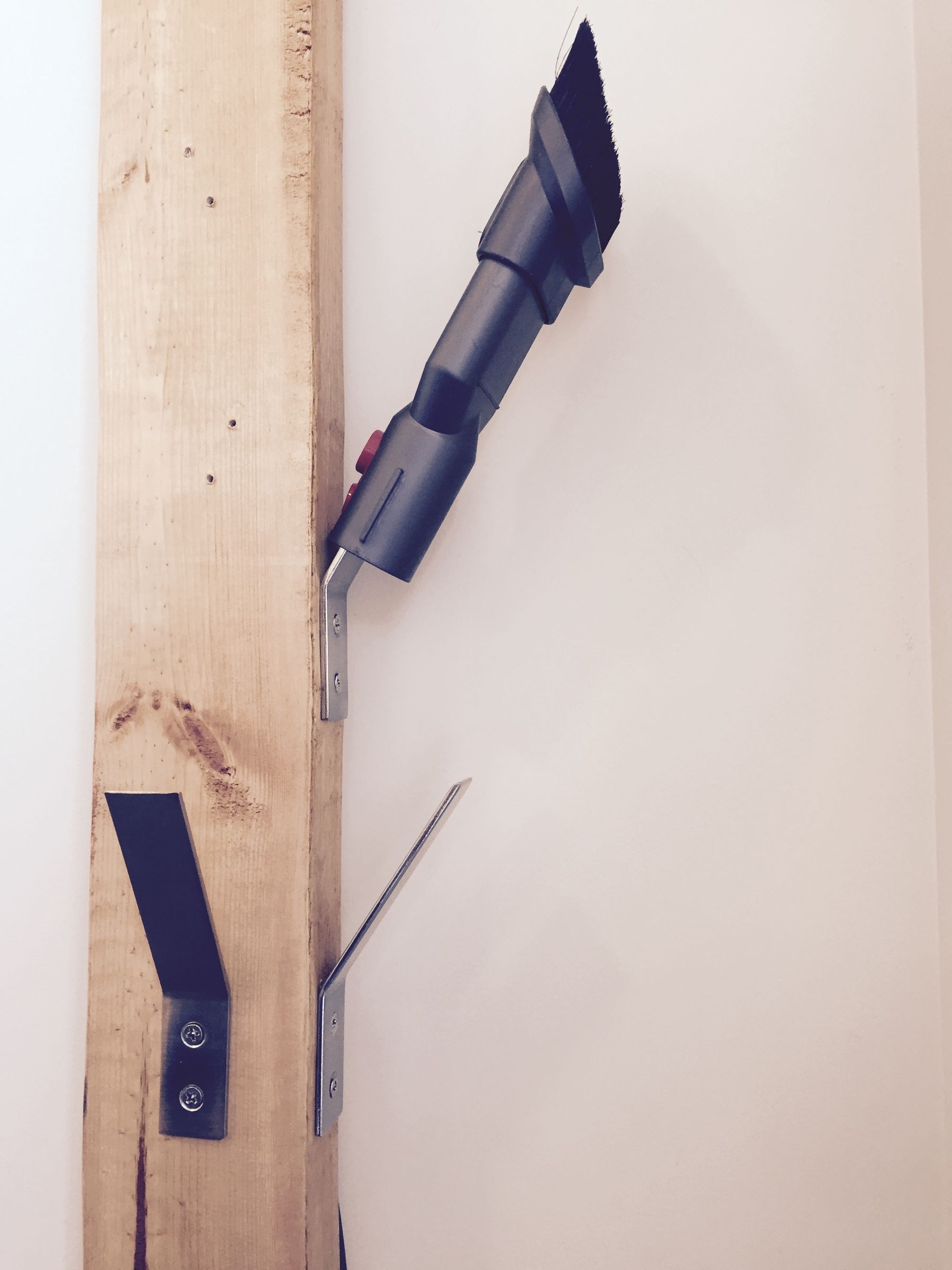 Wall Mount Dyson Cordless Vacuum : 19 Steps (with Pictures) - Instructables