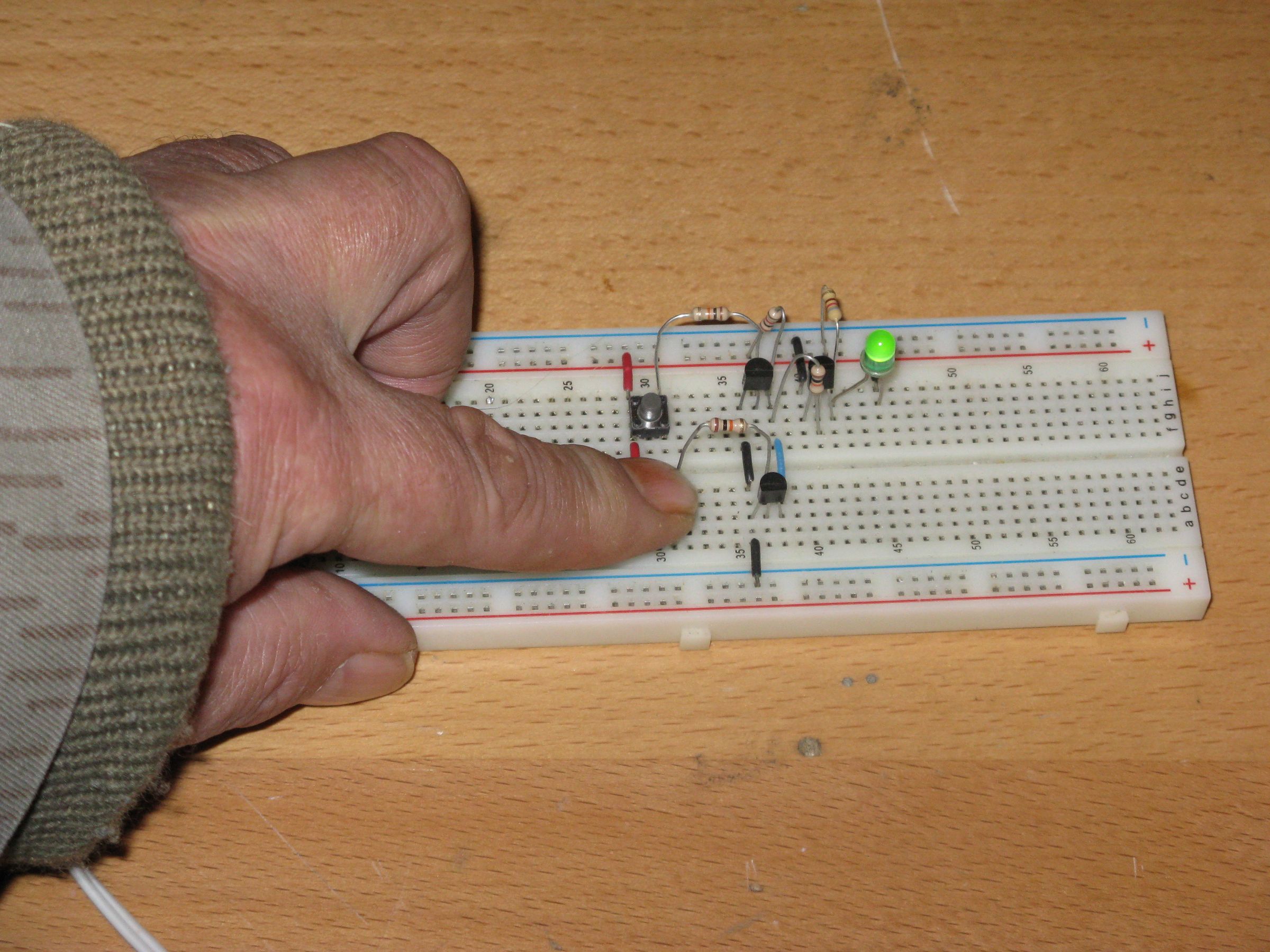 Dual Logic Transistor Gates : 10 Steps - Instructables