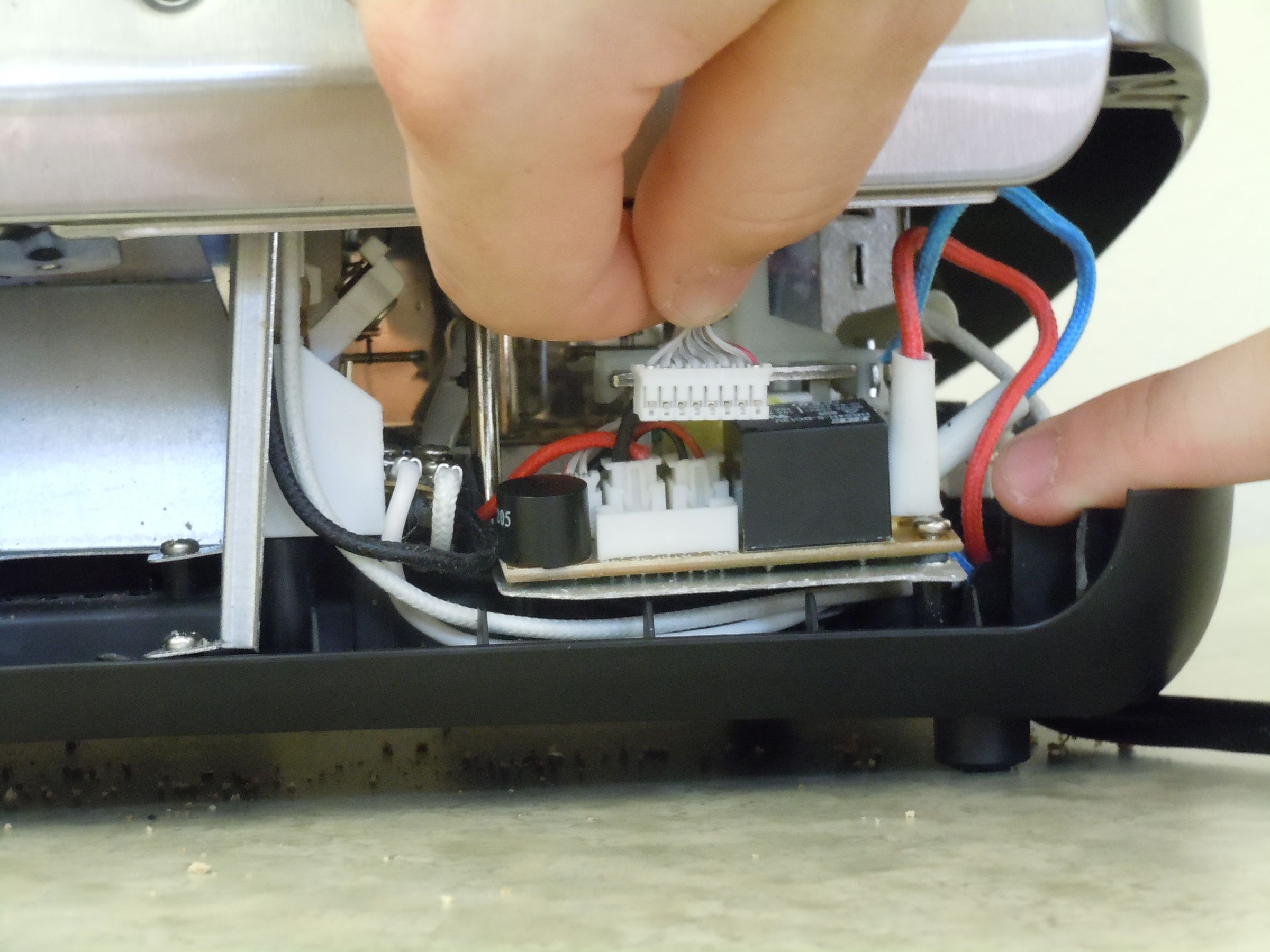 Introduction: KitchenAid KMT422CU 4-Slice Toaster Buzzer Removal and ...