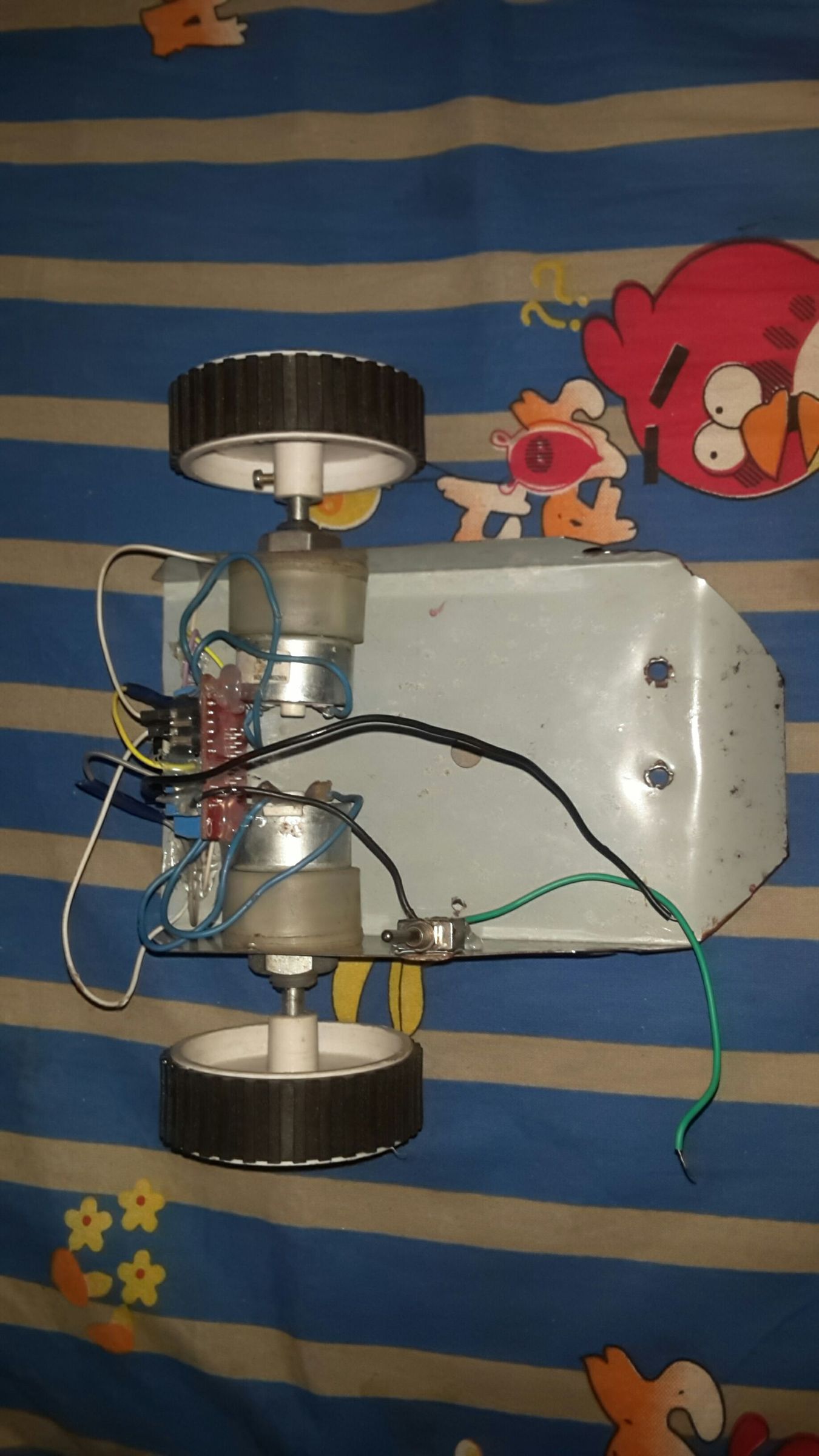 Simple Line Follower : 7 Steps (with Pictures) - Instructables