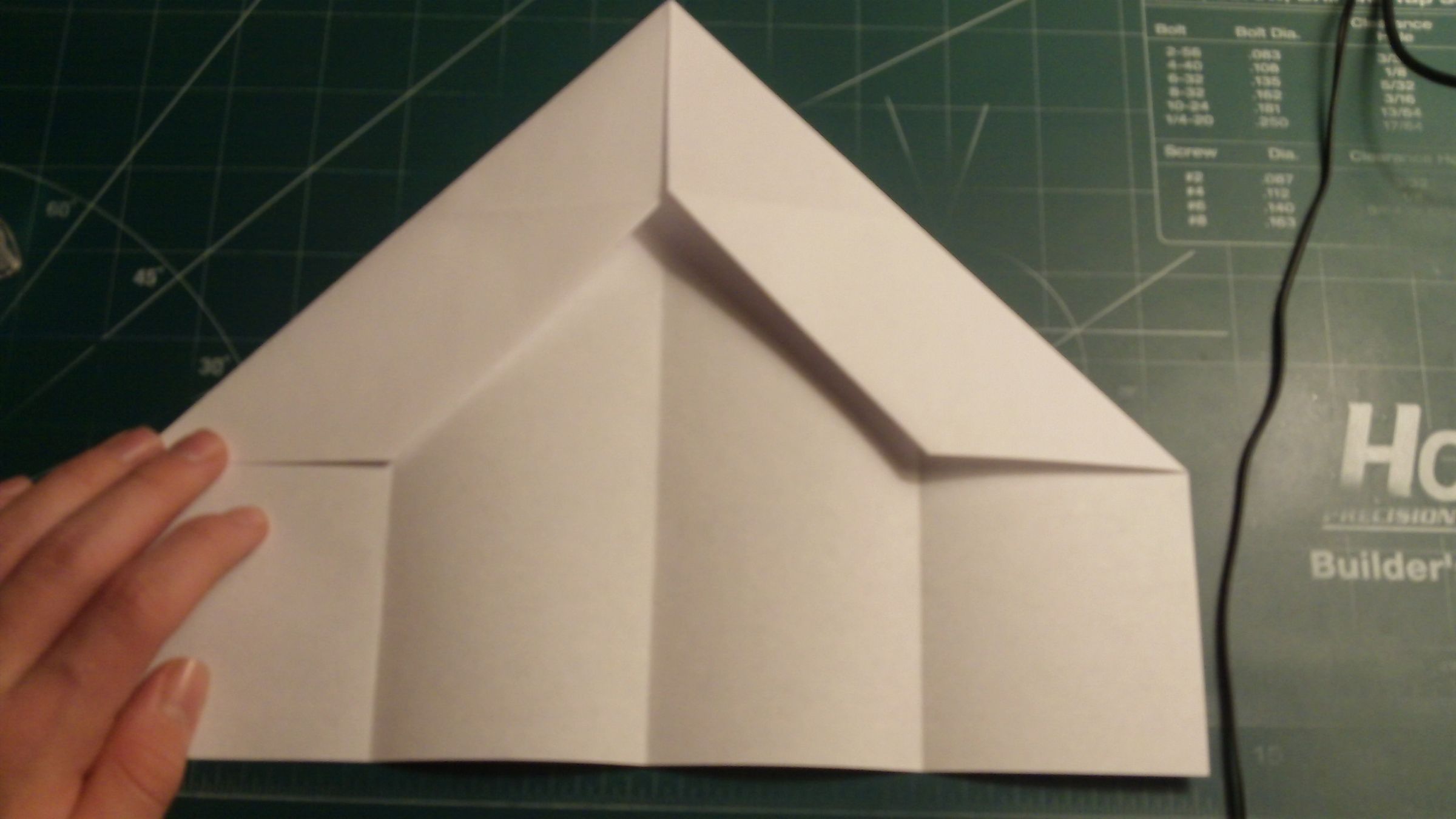 How to Make the Super Omniwing Paper Airplane : 8 Steps - Instructables