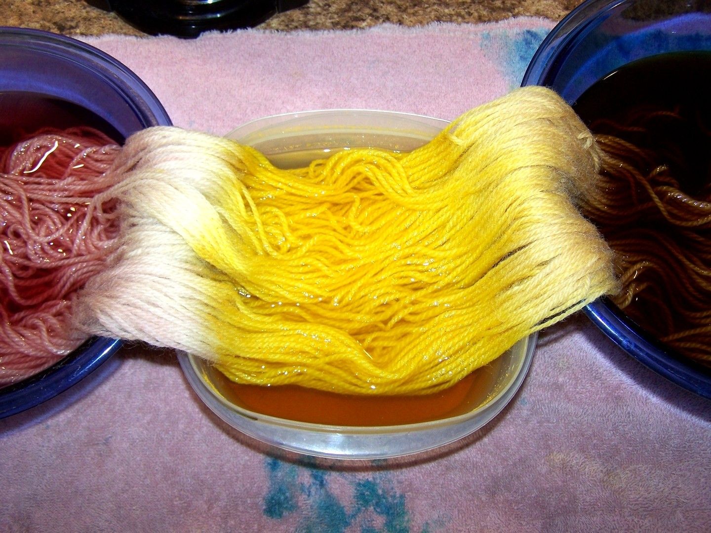 How to Dye Wool Yarn With Coffee, Tea, and Turmeric : 5 Steps (with ...