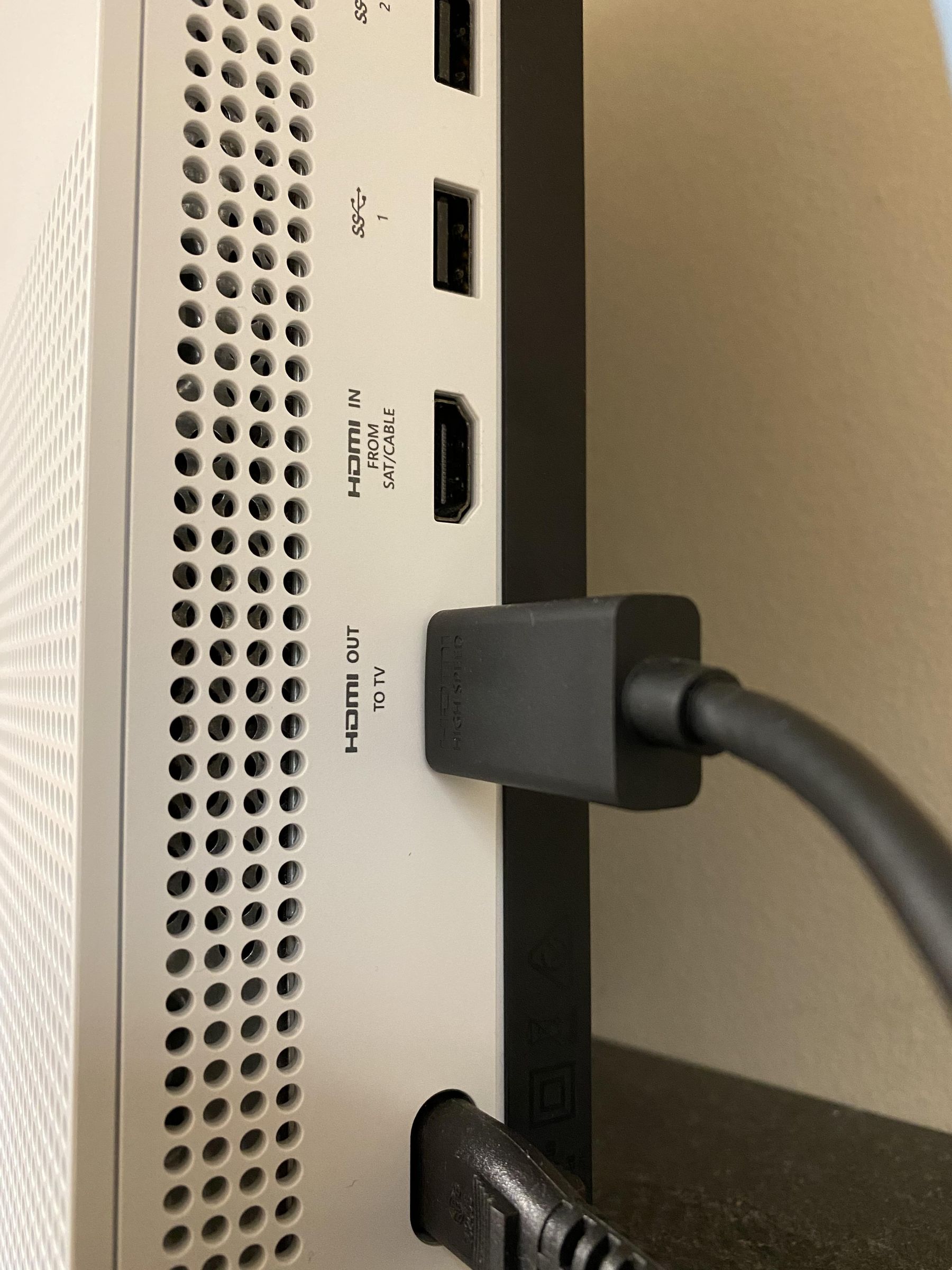 How to Switch/ Use HDMI Channels : 10 Steps - Instructables