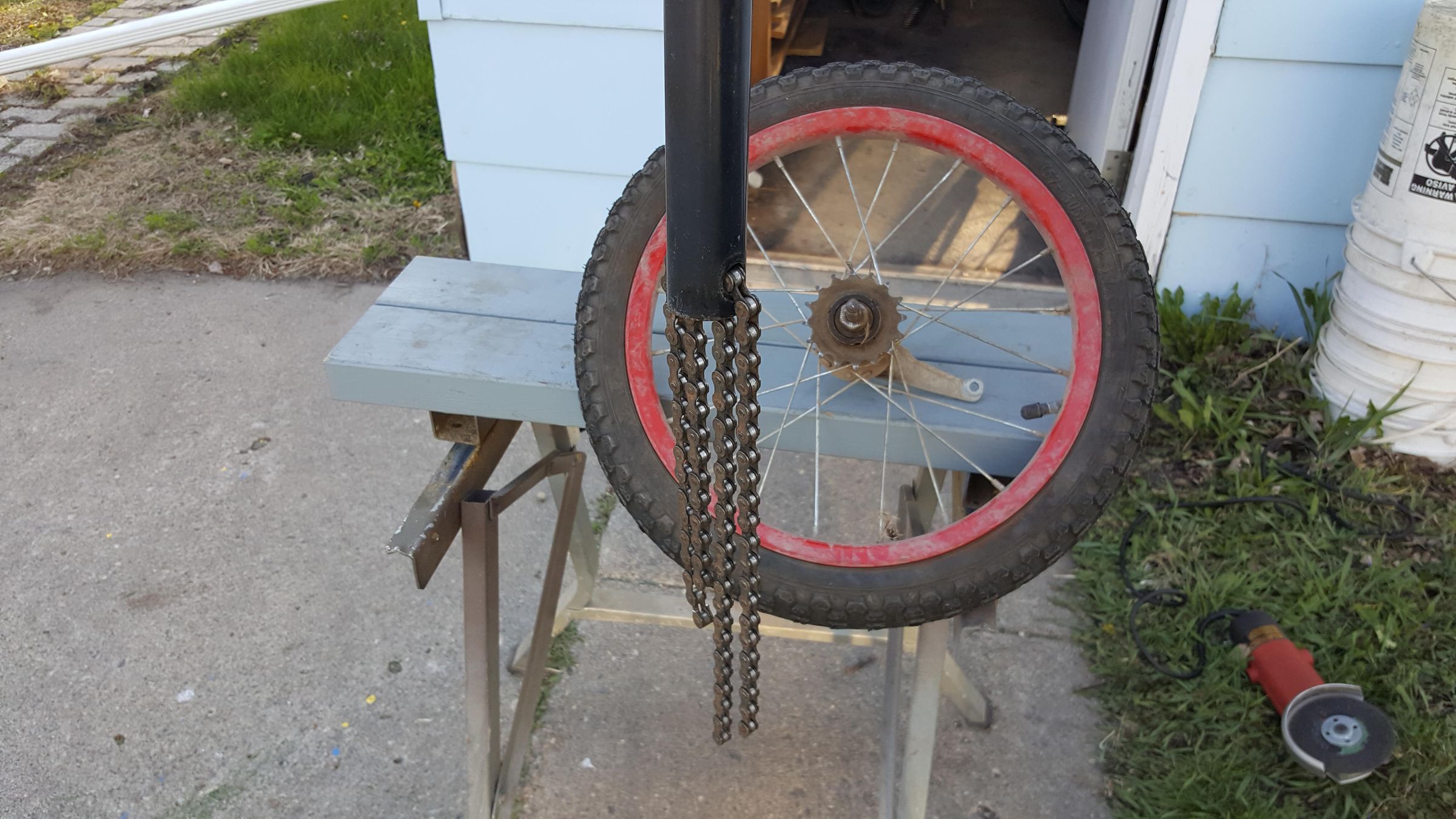 World's Easiest Bicycle Chain Whip (totally Free for Me) : 6 Steps ...