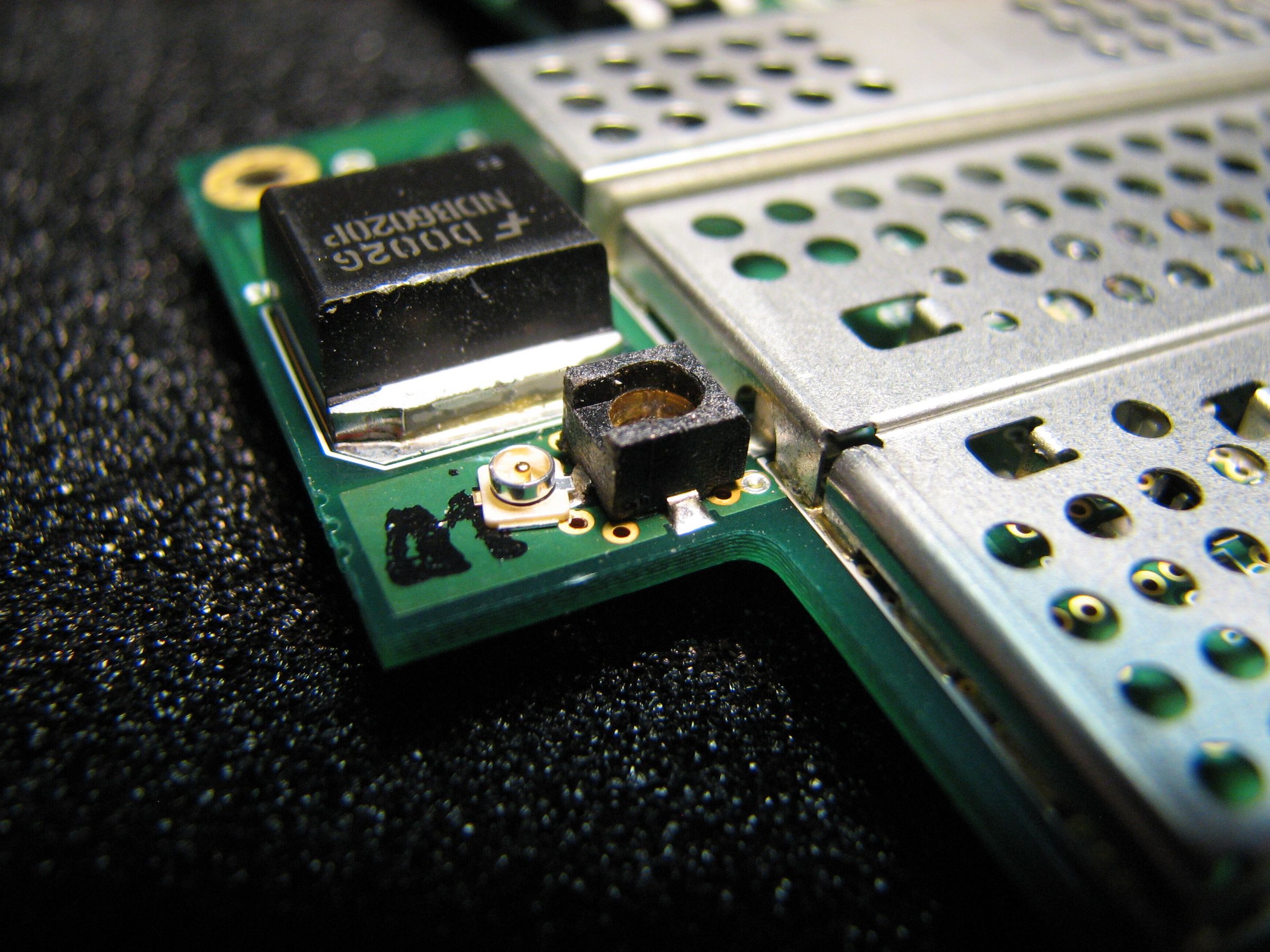 Mod a Ricochet Radio Modem to Take an External Antenna : 8 Steps ...