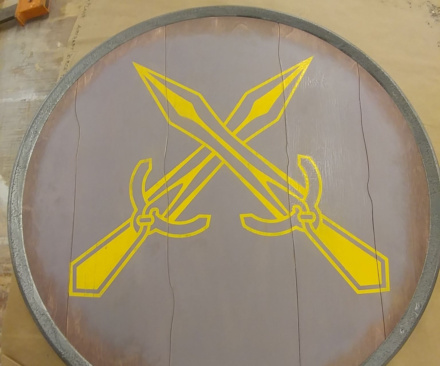Skyrim Town Guard Shield : 14 Steps (with Pictures) - Instructables