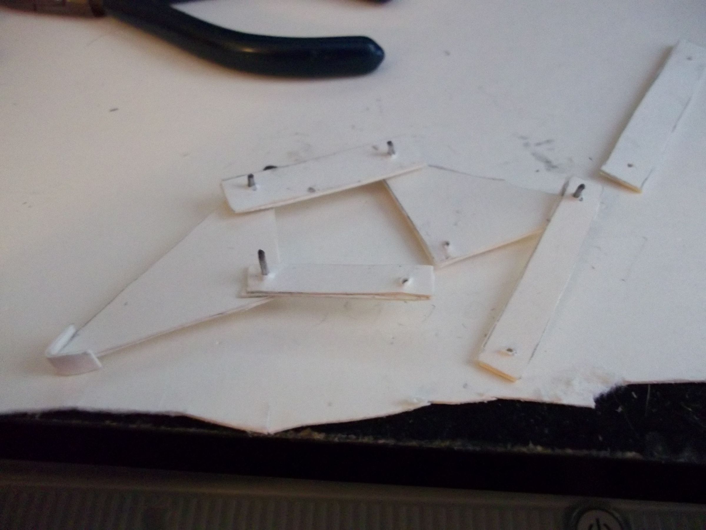 Paper Strandbeest Mk 2 : 8 Steps - Instructables