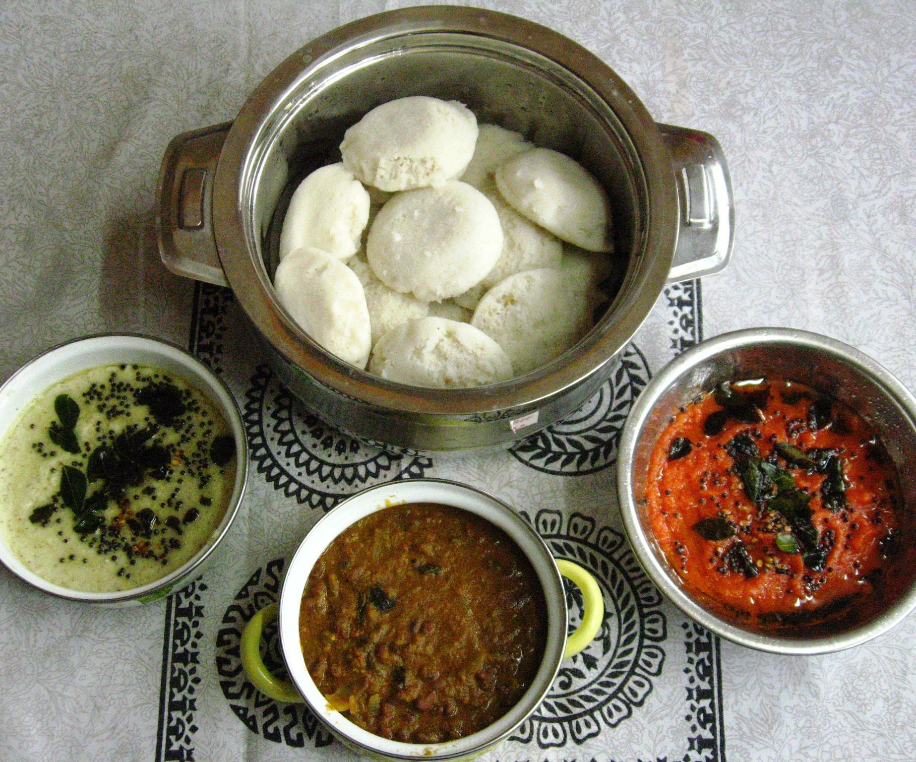 Idli, the Most Favored South Indian Breakfast : 6 Steps (with Pictures ...