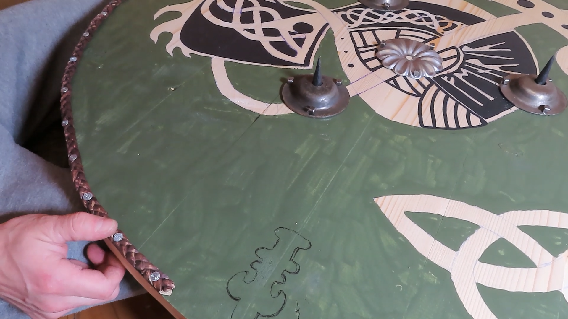 Awesome Wooden Viking Shield! Cool Viking Shield Design! : 6 Steps ...