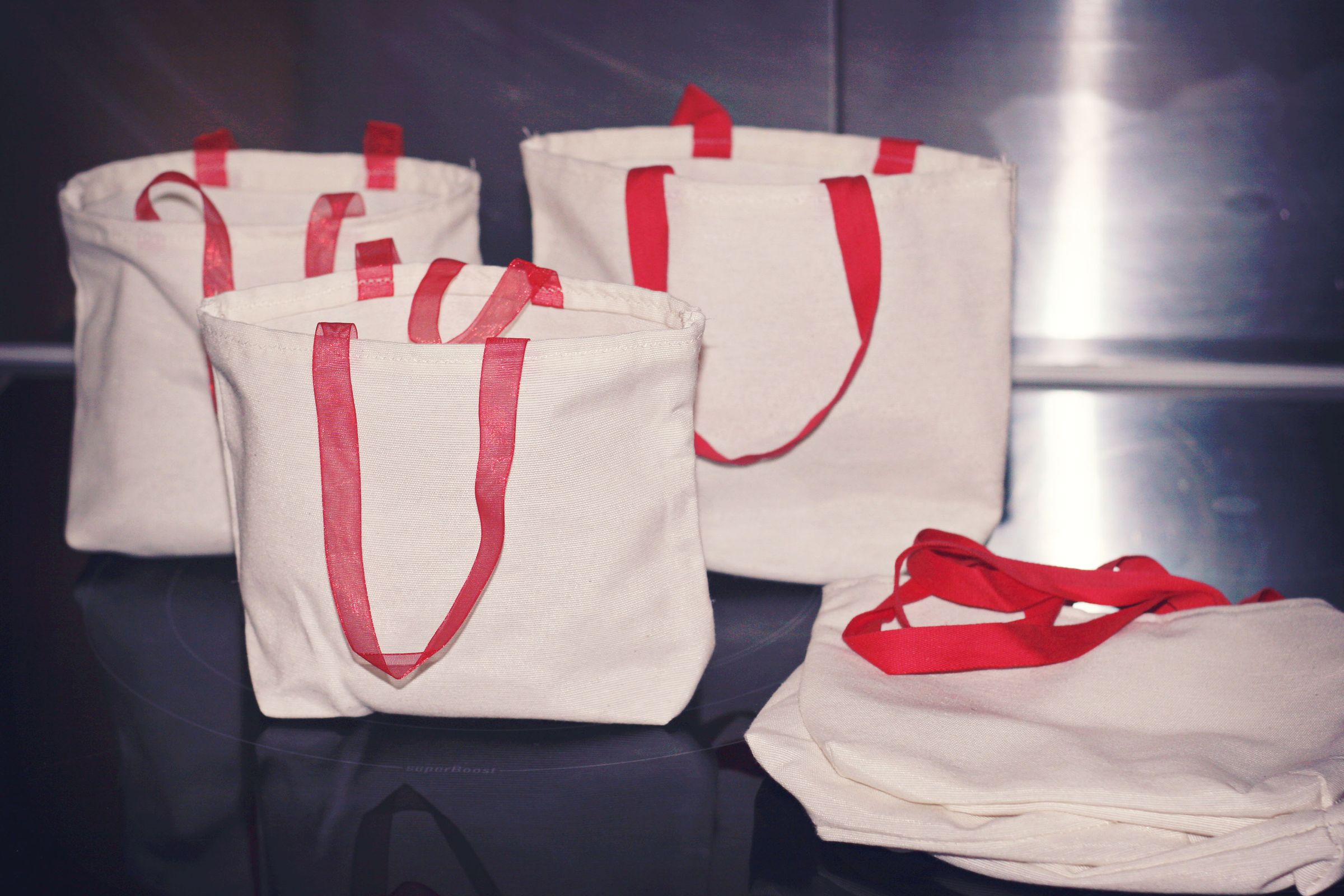 How to Sew Quick and Easy Party Favor Mini Tote Bags : 7 Steps (with ...