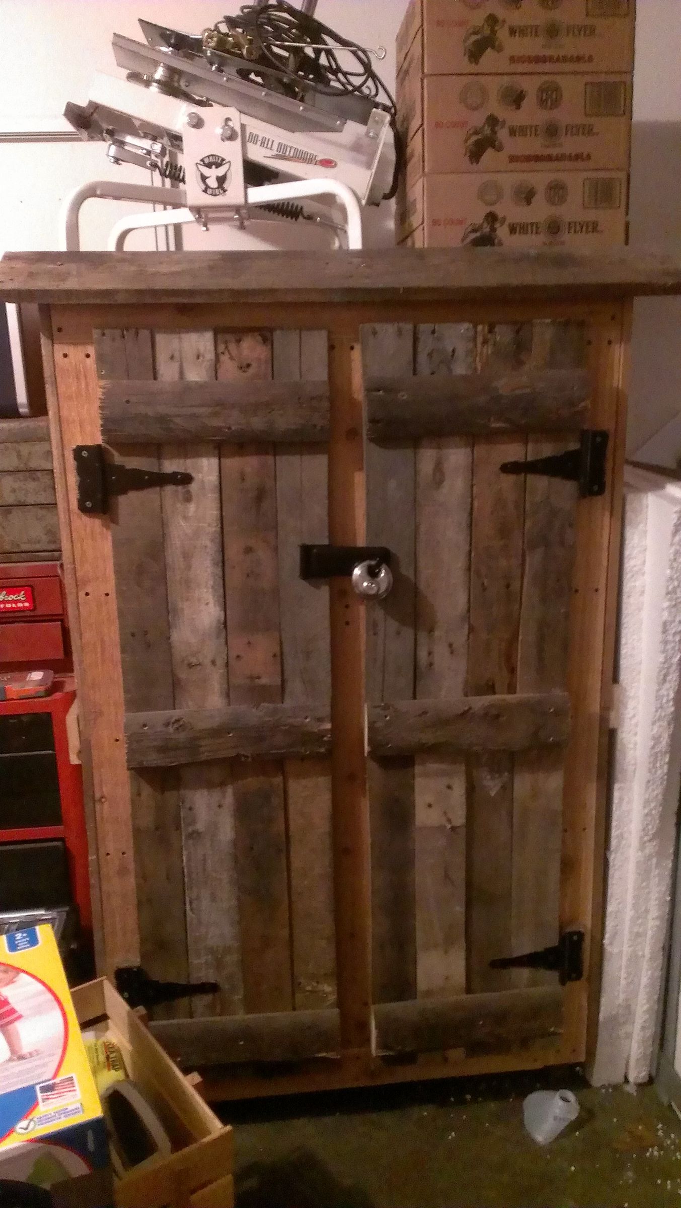 Repurposed Pallets Into Gun Cabinet : 10 Steps - Instructables