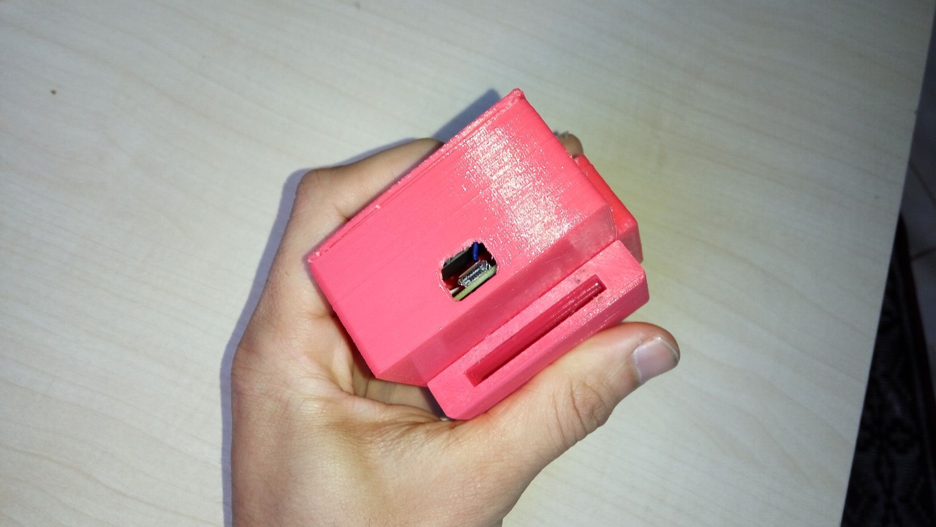 Portable Emergency Button With Localization (linkit One) : 5 Steps (with Pictures) - Instructables