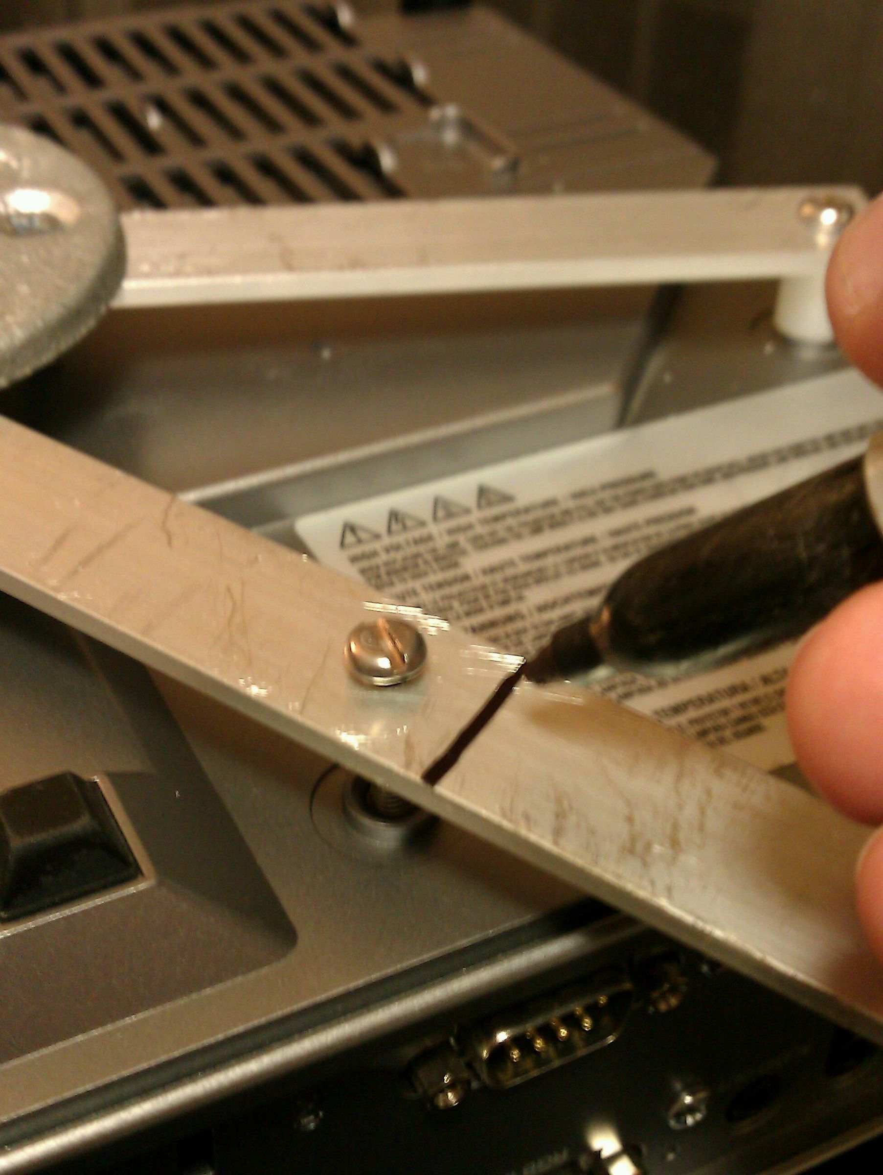 Projector Ceiling Mount for Hitachi Dukane : 6 Steps - Instructables