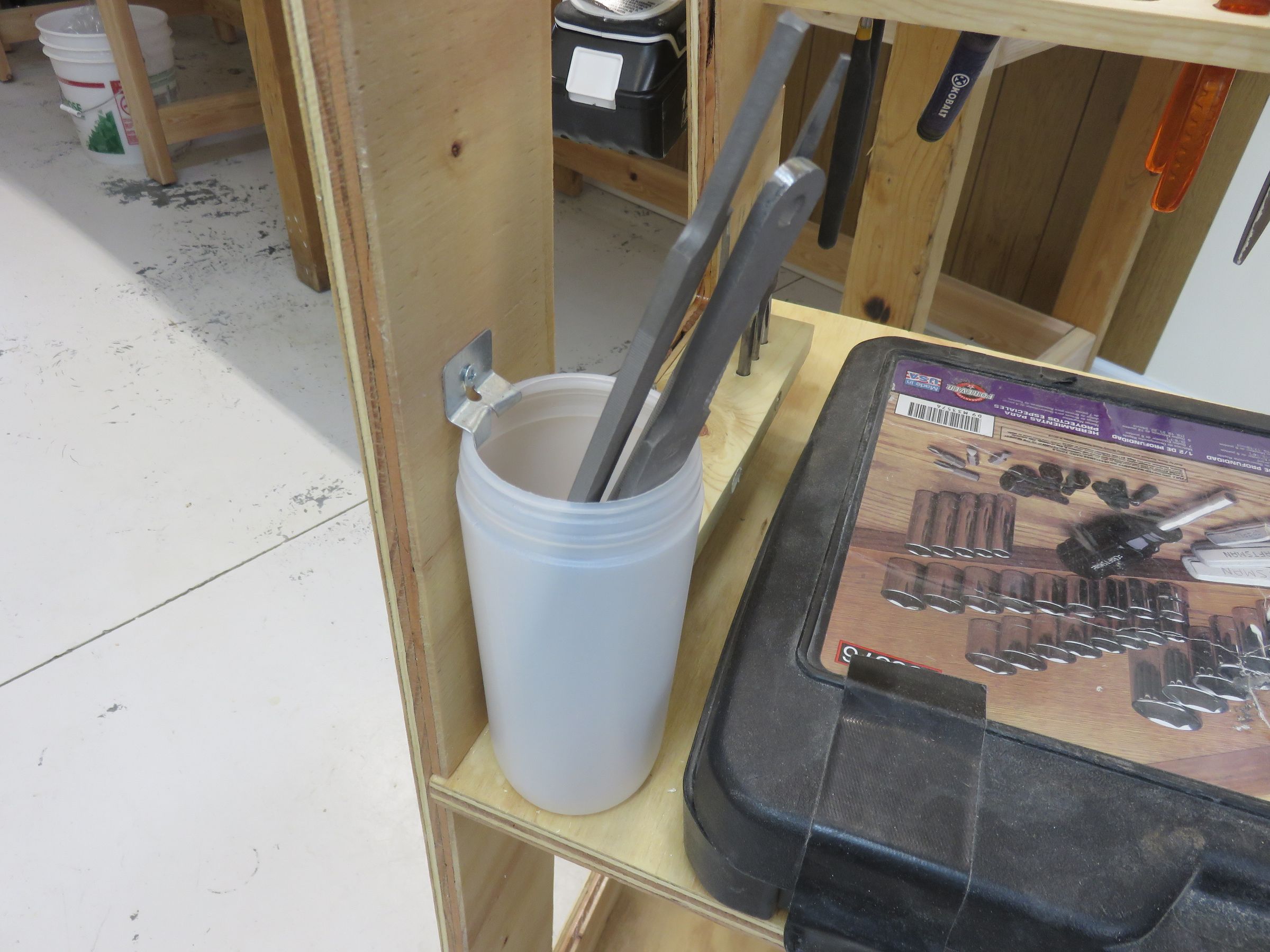 Movable Shop Tool Ladder : 5 Steps (with Pictures) - Instructables