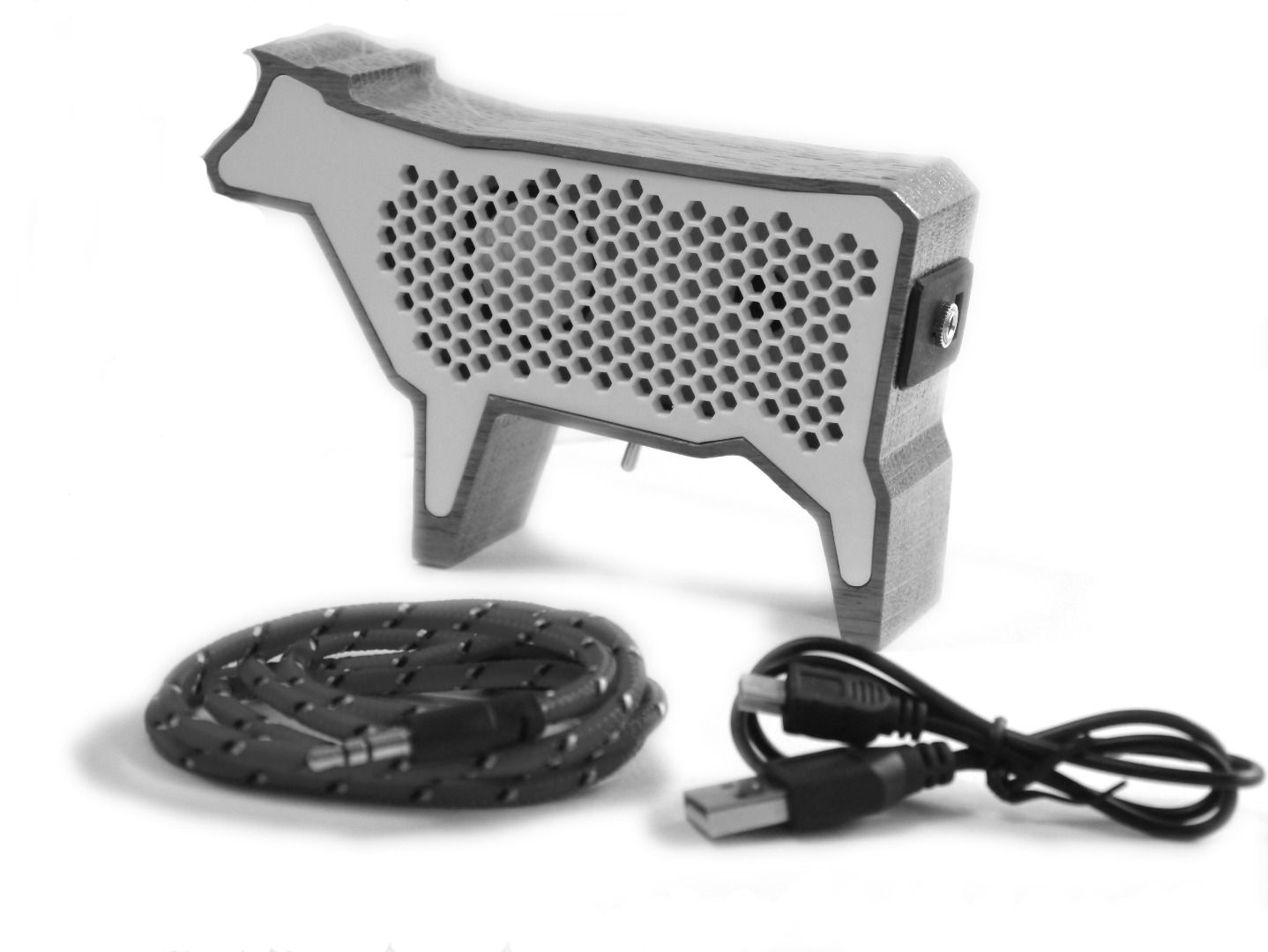 Mini Cow Speaker USB Rechargable : 12 Steps (with Pictures) - Instructables