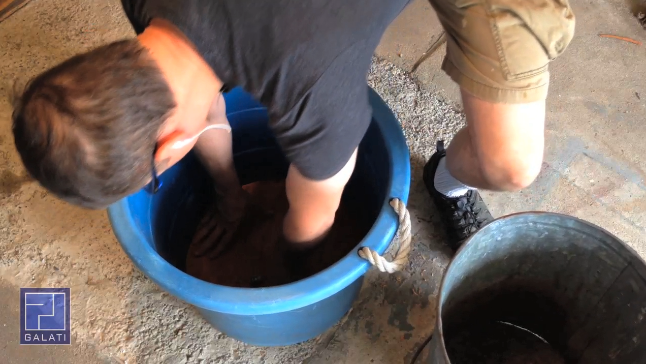 Fix a Cracked Bucket : 8 Steps (with Pictures) - Instructables