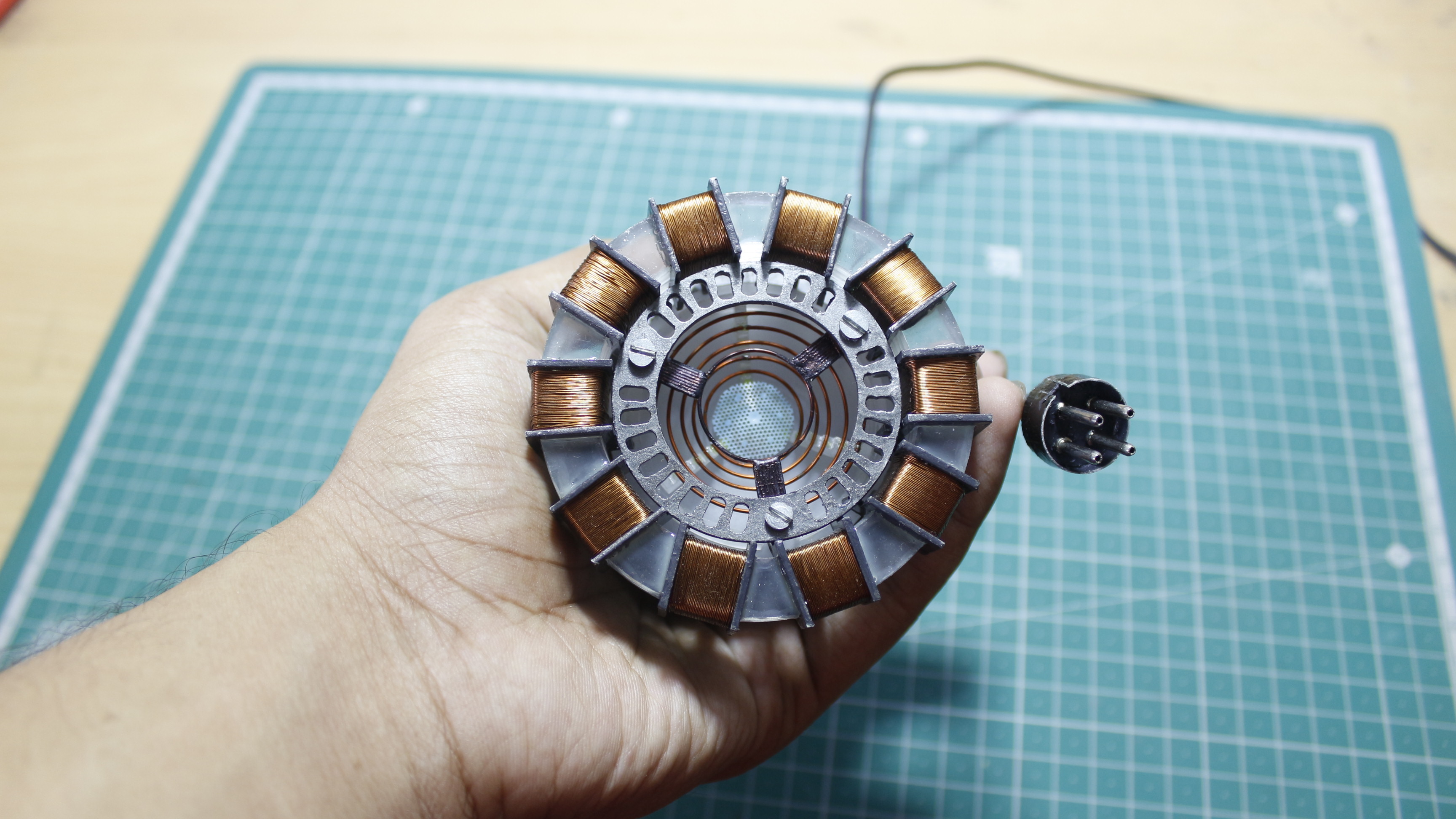 Easy MK1 Arc Reactor Replica (From Iron Man Movie) : 18 Steps (with ...