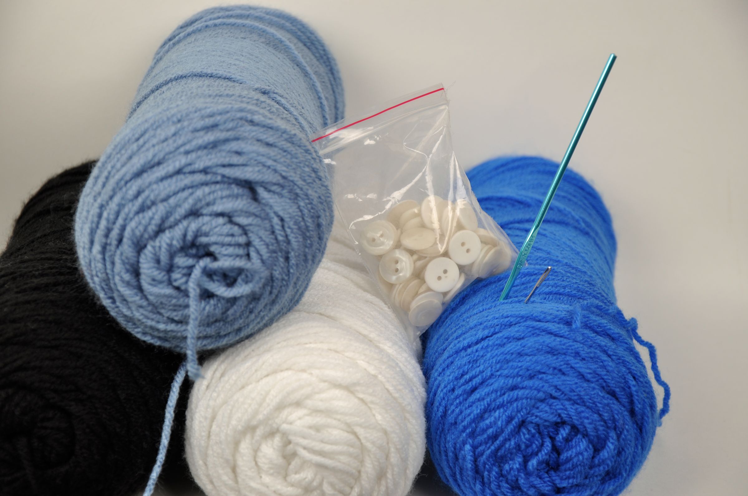 Crochet Megaman (Mega Man) Amigurumi : 8 Steps (with Pictures ...