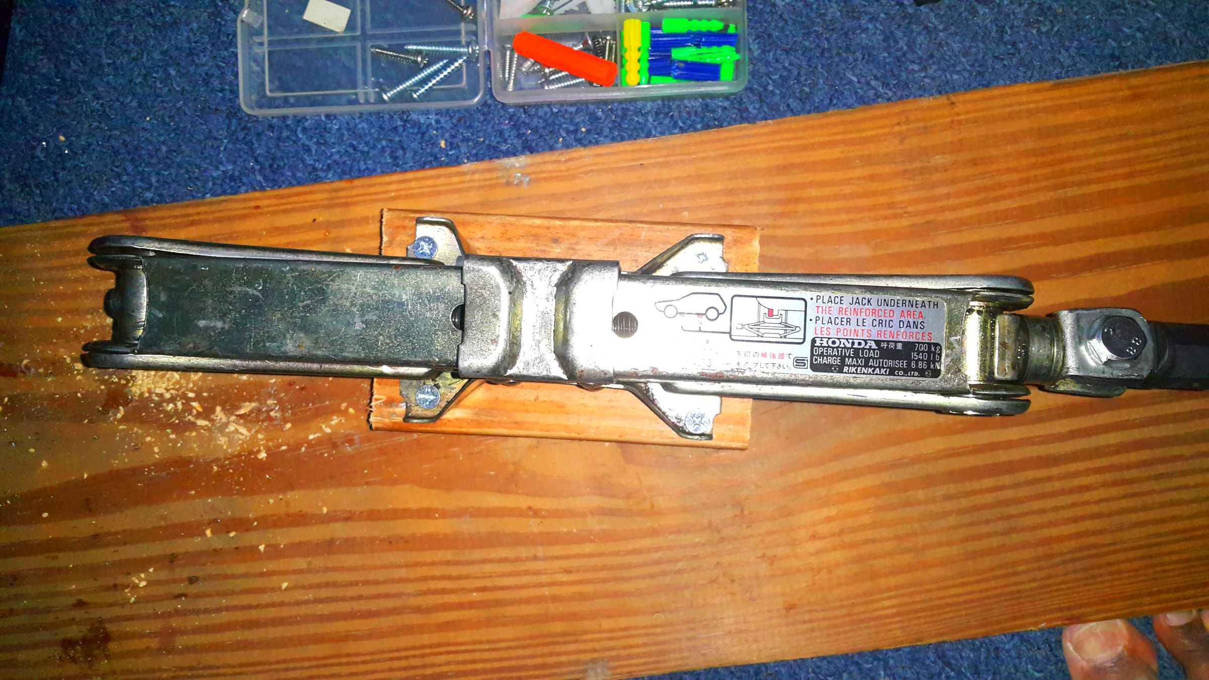Extra Lift for My Car Jack. : 3 Steps - Instructables