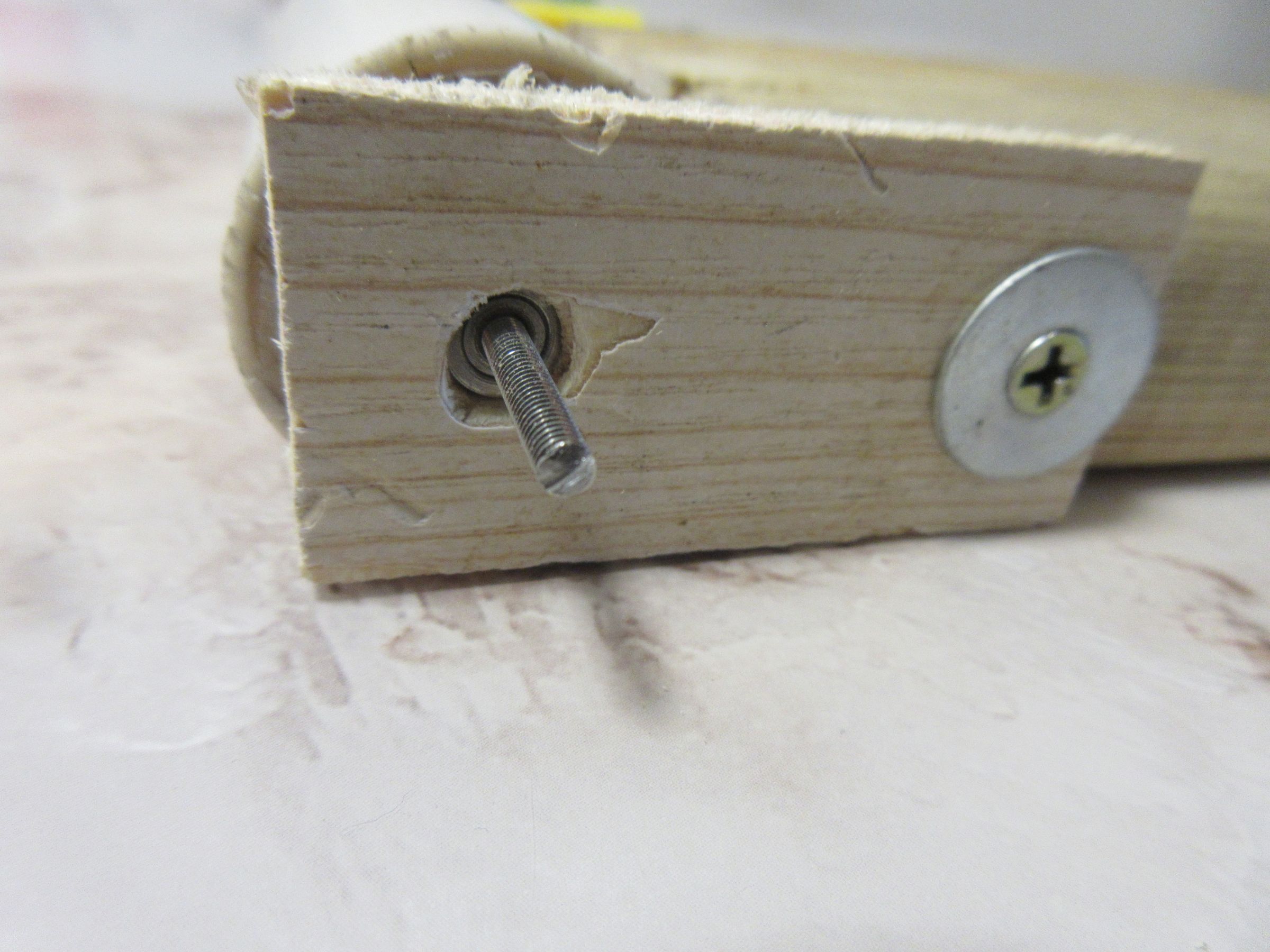 Build Mini Conveyor Belt As Slinky Machine : 7 Steps (with Pictures ...
