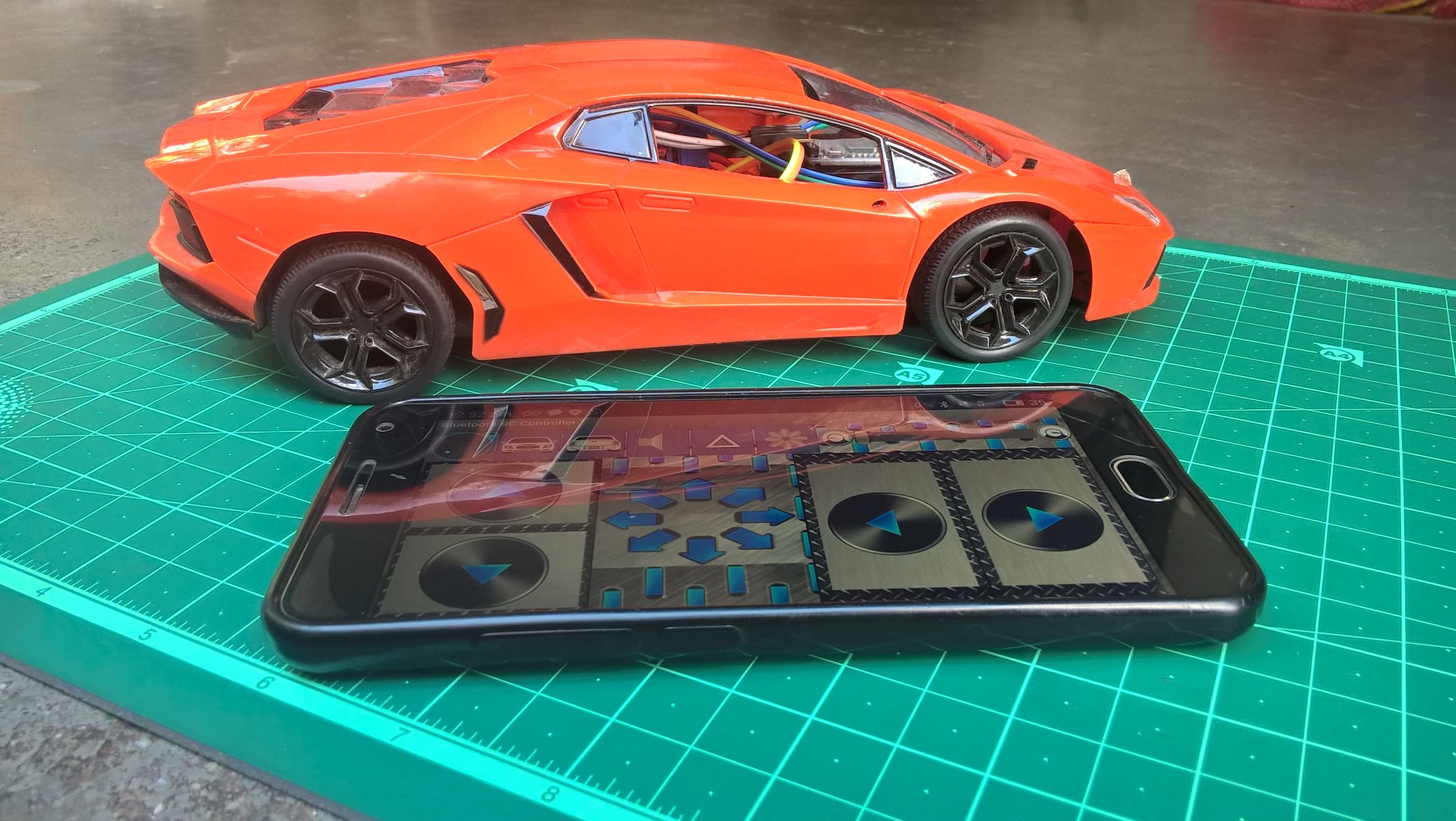 How to Make a DIY Smartphone Controlled RC Car : 8 Steps (with Pictures ...