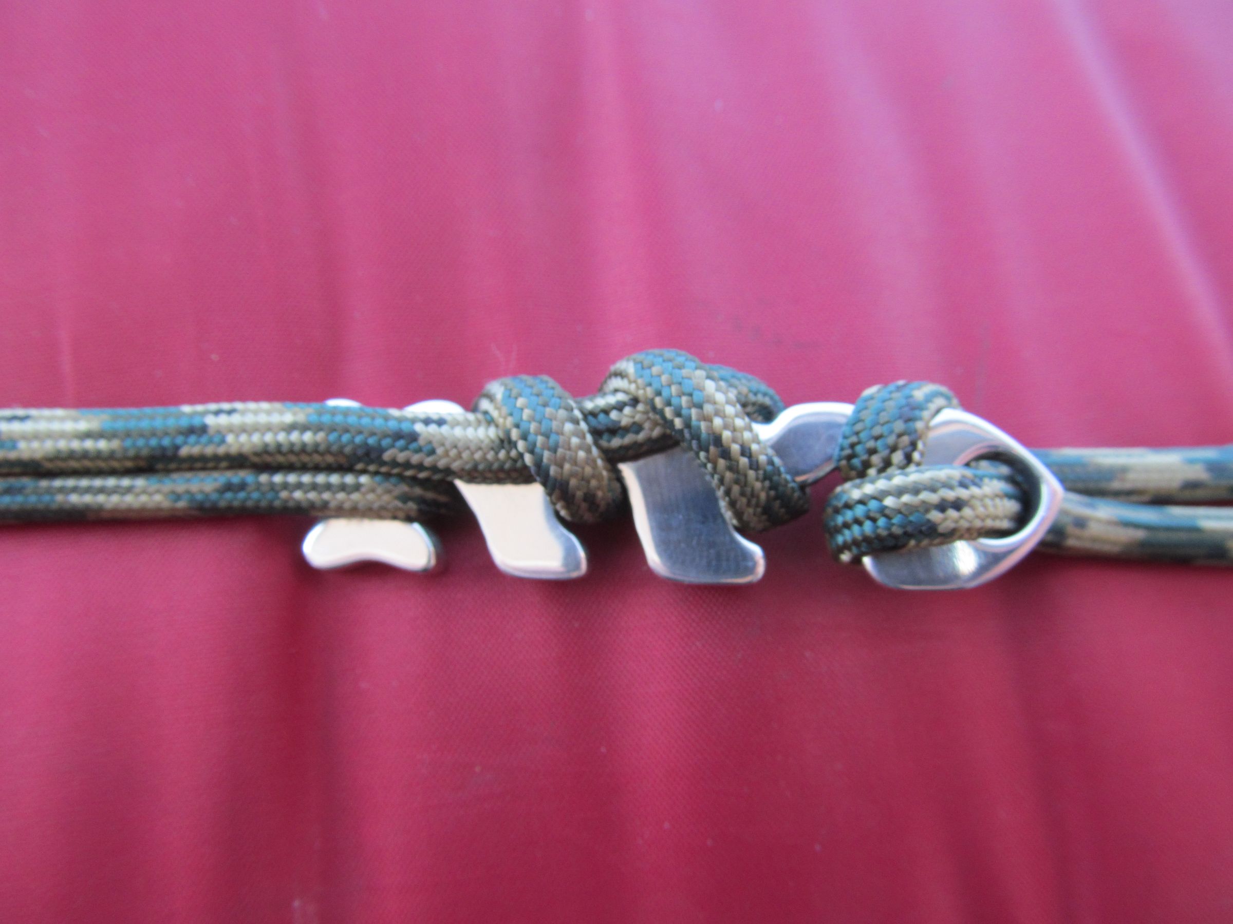 Fish Bone - Knotless Gear Tie : 8 Steps (with Pictures) - Instructables