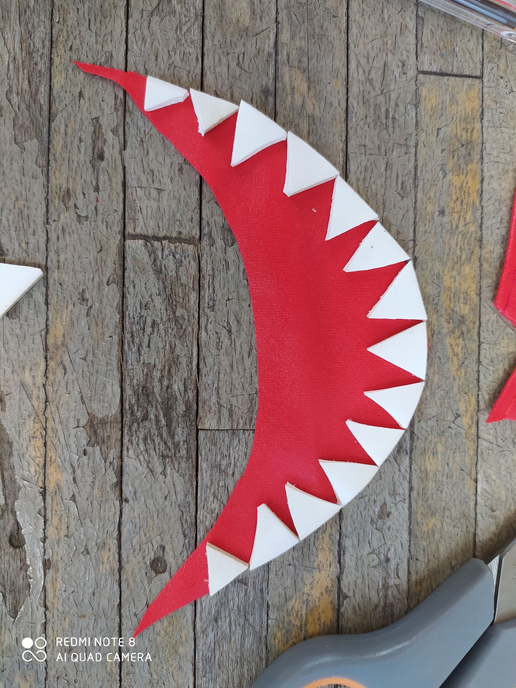 Shark Head Hat : 6 Steps - Instructables